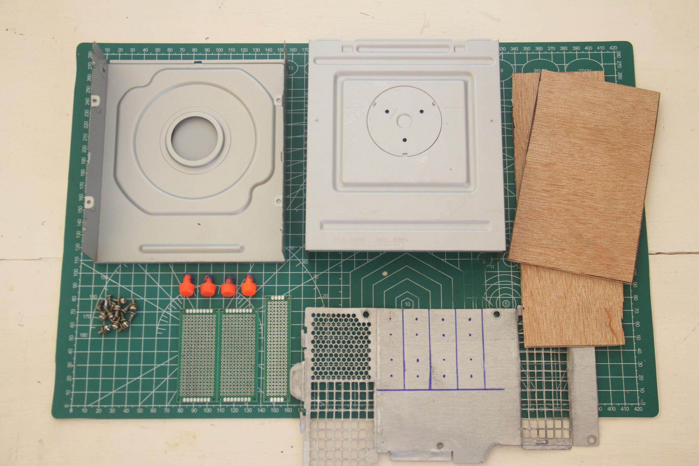 Build a Variable Lab Bench Power Supply : 22 Steps (with Pictures ...