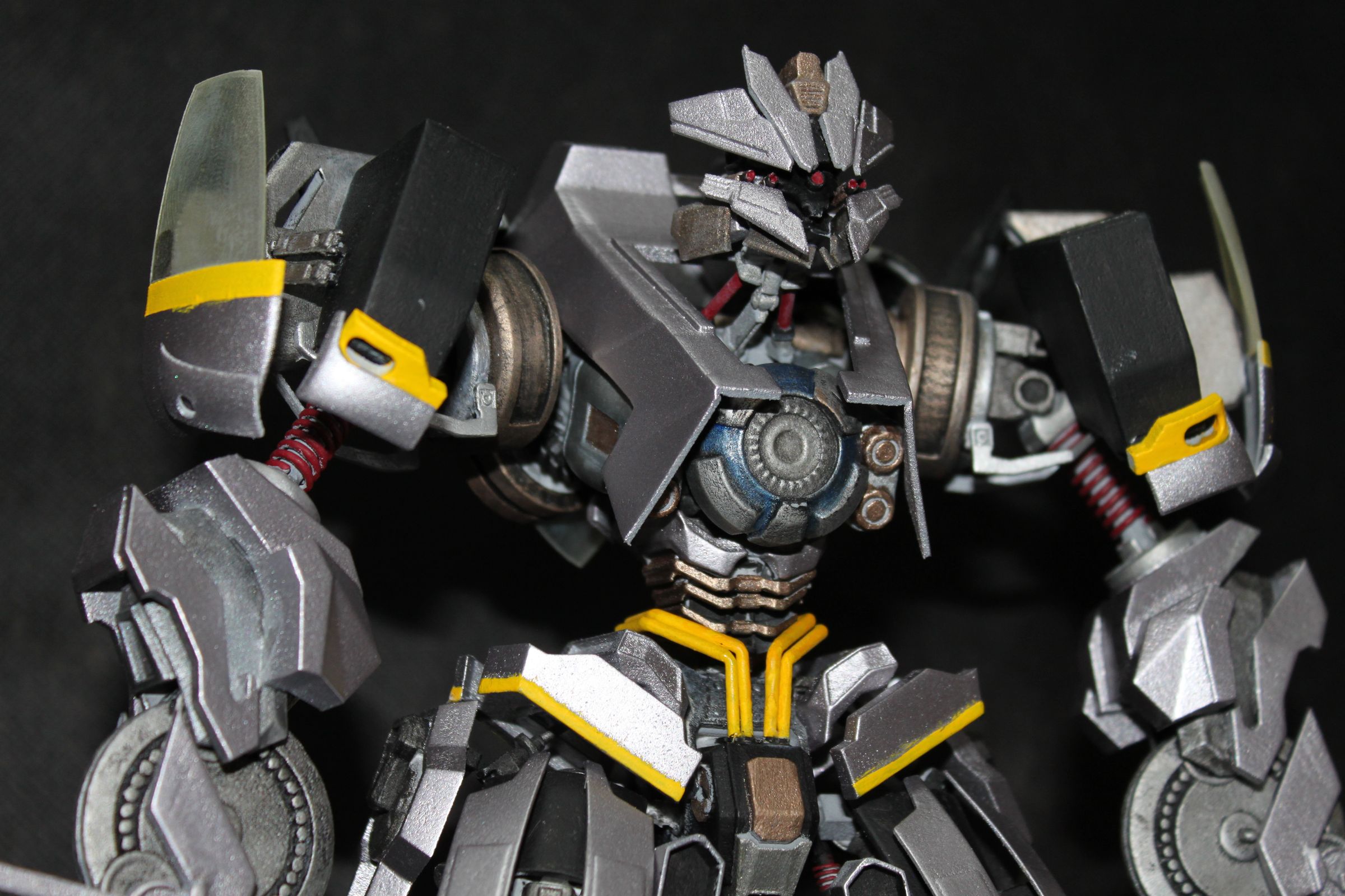 Transformers: Astrotrain : 4 Steps - Instructables