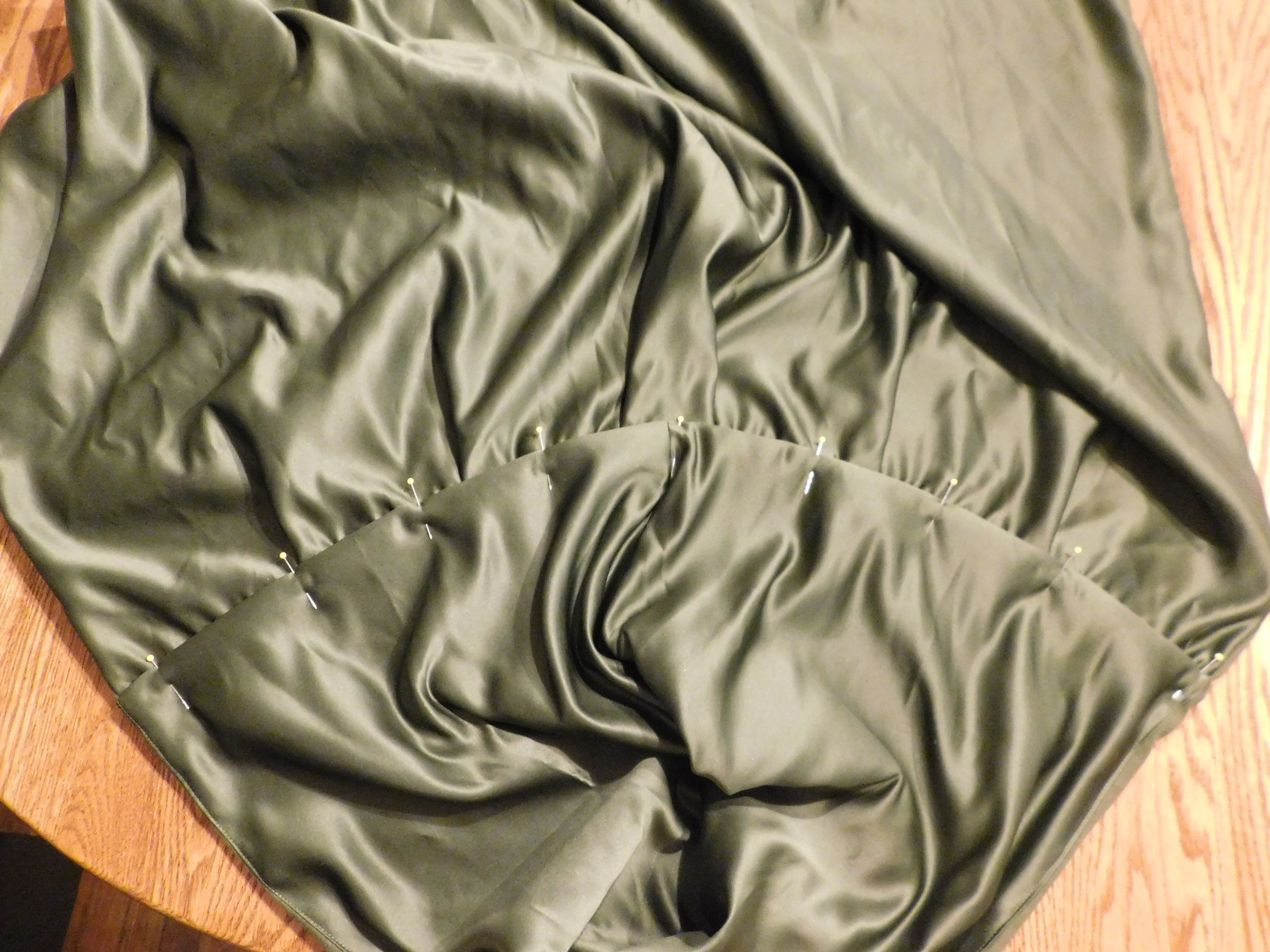 Dr. Doom Cape: Scaled, Mini/full : 9 Steps (with Pictures) - Instructables