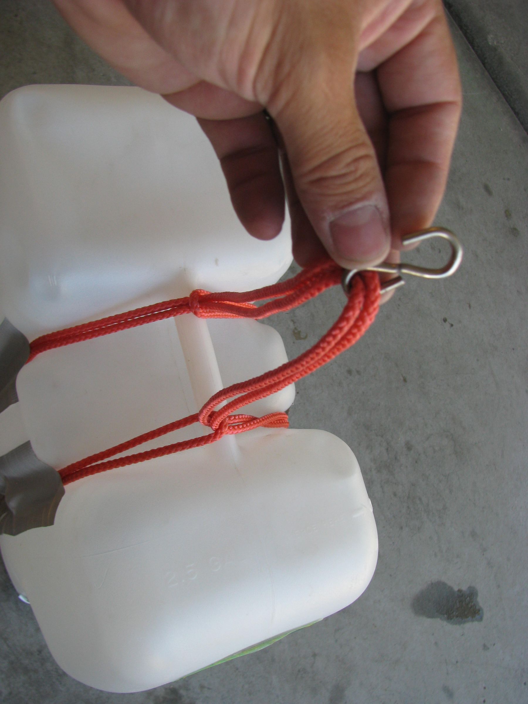 Hands Free Water Station : 4 Steps (with Pictures) - Instructables