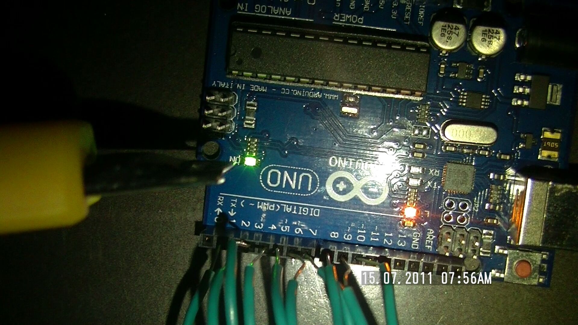 Knight Rider Using Arduino Uno : 6 Steps - Instructables