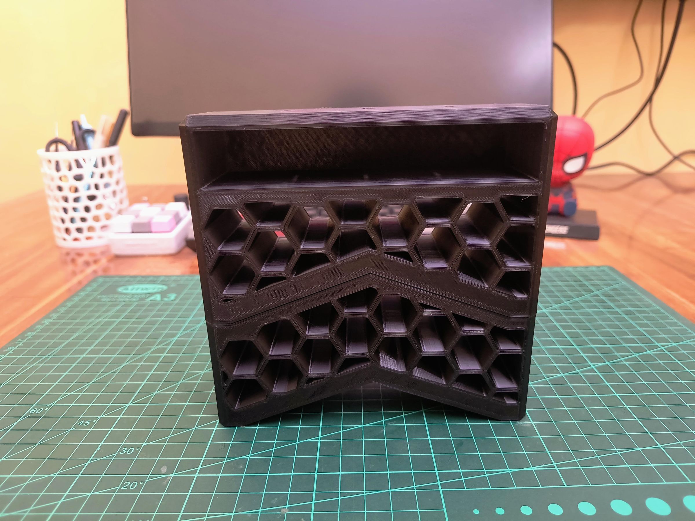 DIY 3D Printed Monitor Stand : 3 Steps - Instructables