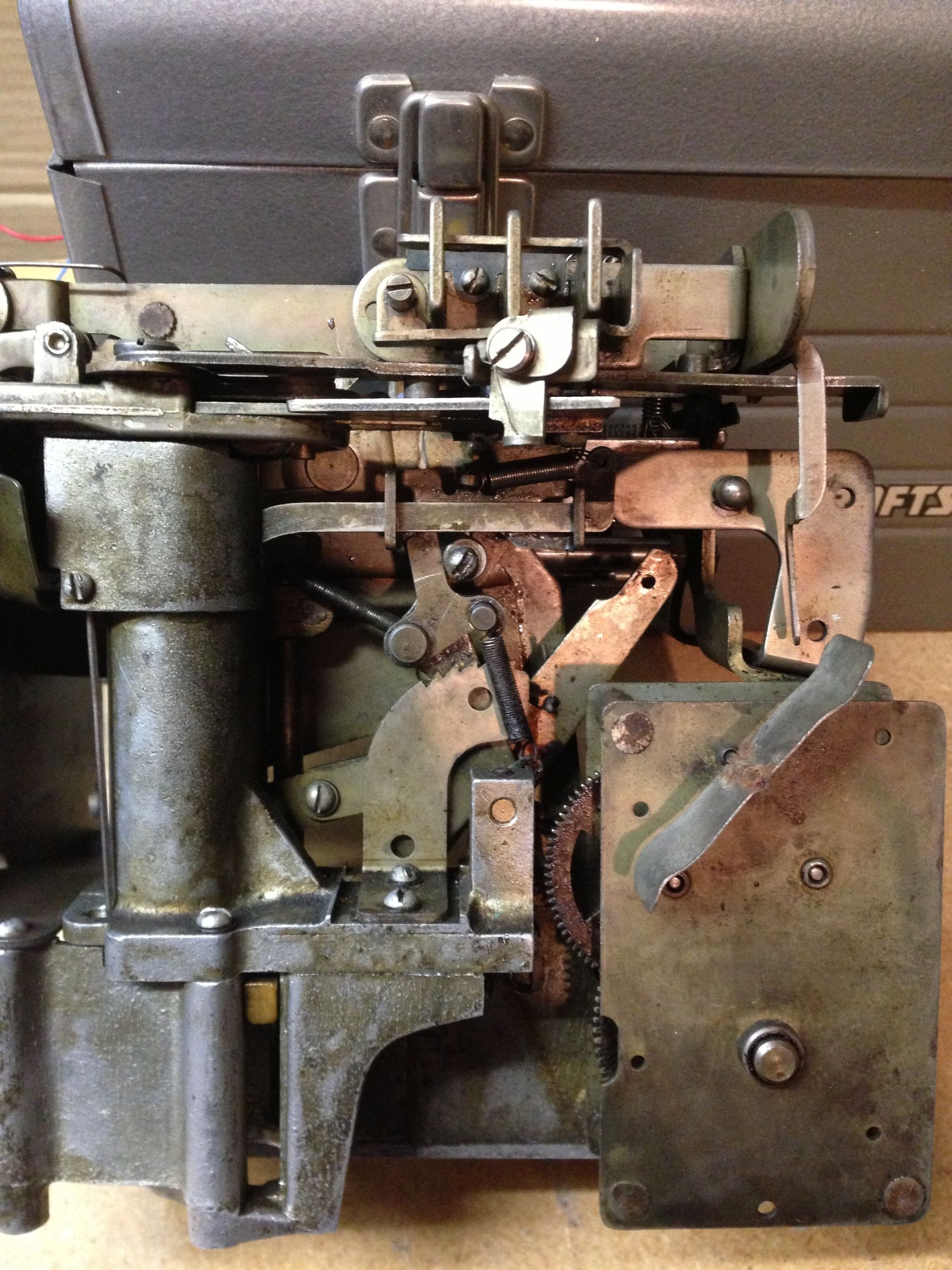 Mills Vest Pocket Slot Machine Restoration : 19 Steps (with Pictures ...