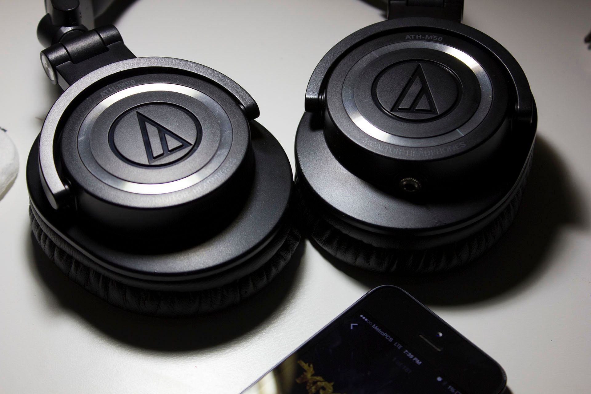 Audio Technica ATH M50s Removable Cable Mod : 6 Steps - Instructables