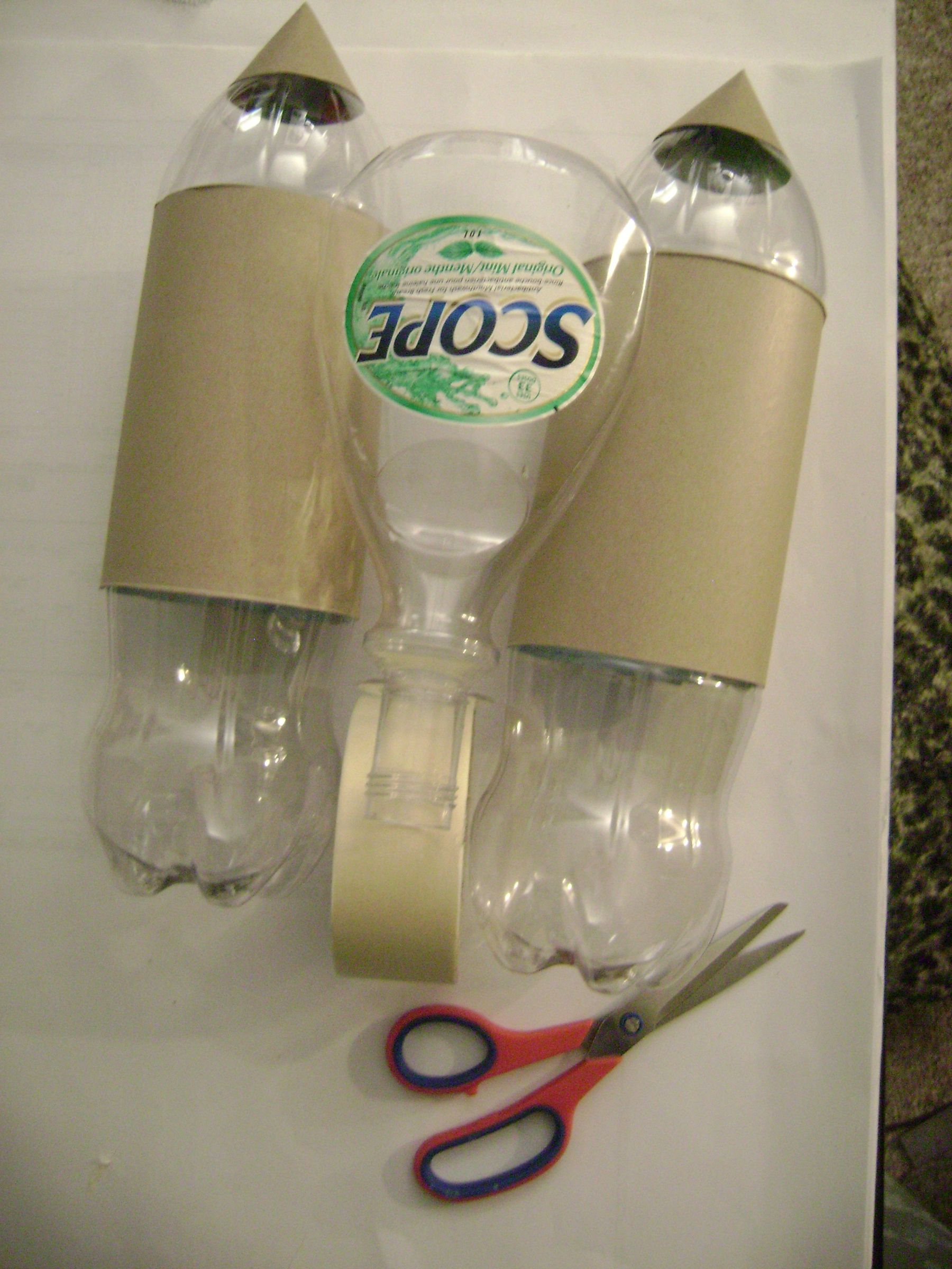 Rocketeer Rocket Pack From Trash : 8 Steps (with Pictures) - Instructables