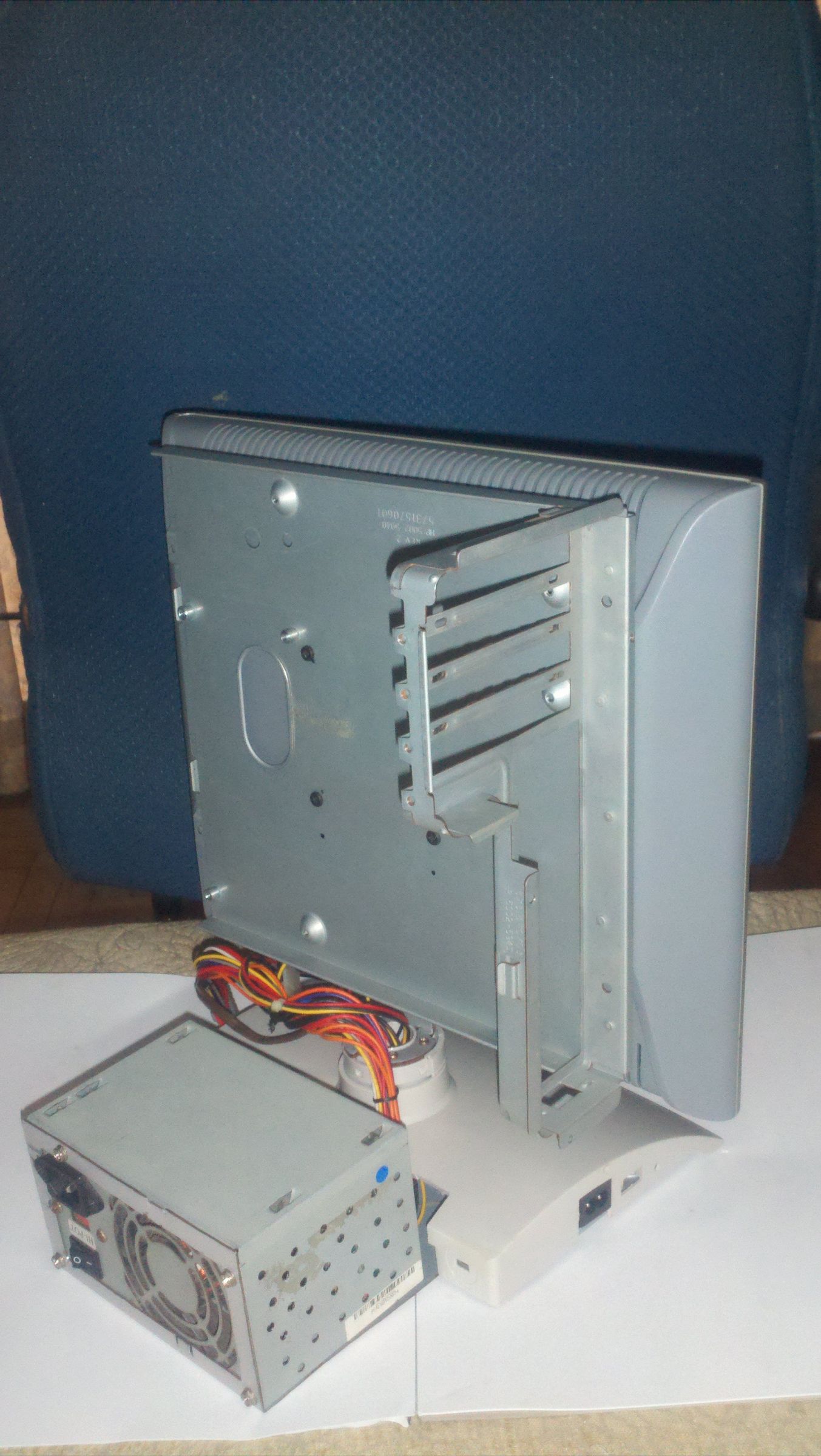$0 COST, 100% E-WASTE, COMPACT IMAC CLONE : 19 Steps - Instructables