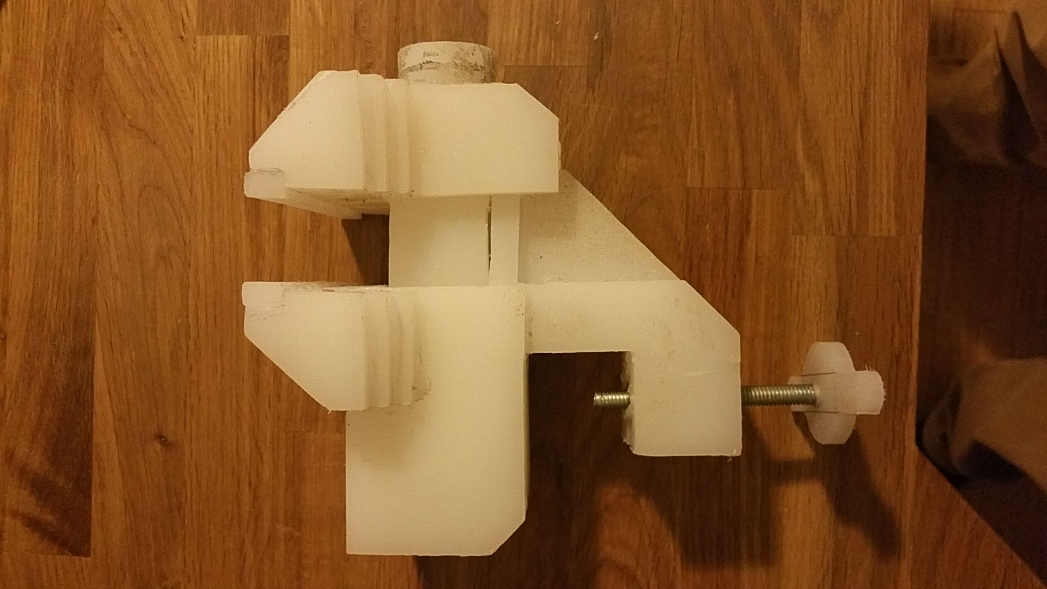 Plastic Vise From 2 IKEA Cutting Boards : 10 Steps (with Pictures ...