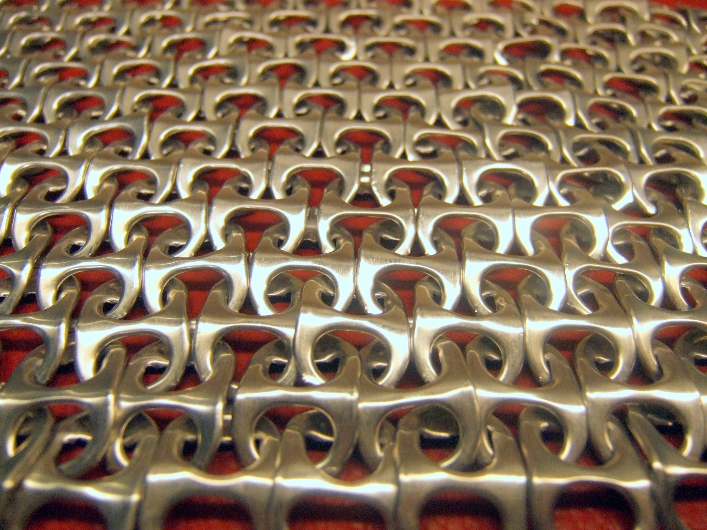 Genuine Chainmaille From Pop Tabs : 8 Steps (with Pictures) - Instructables