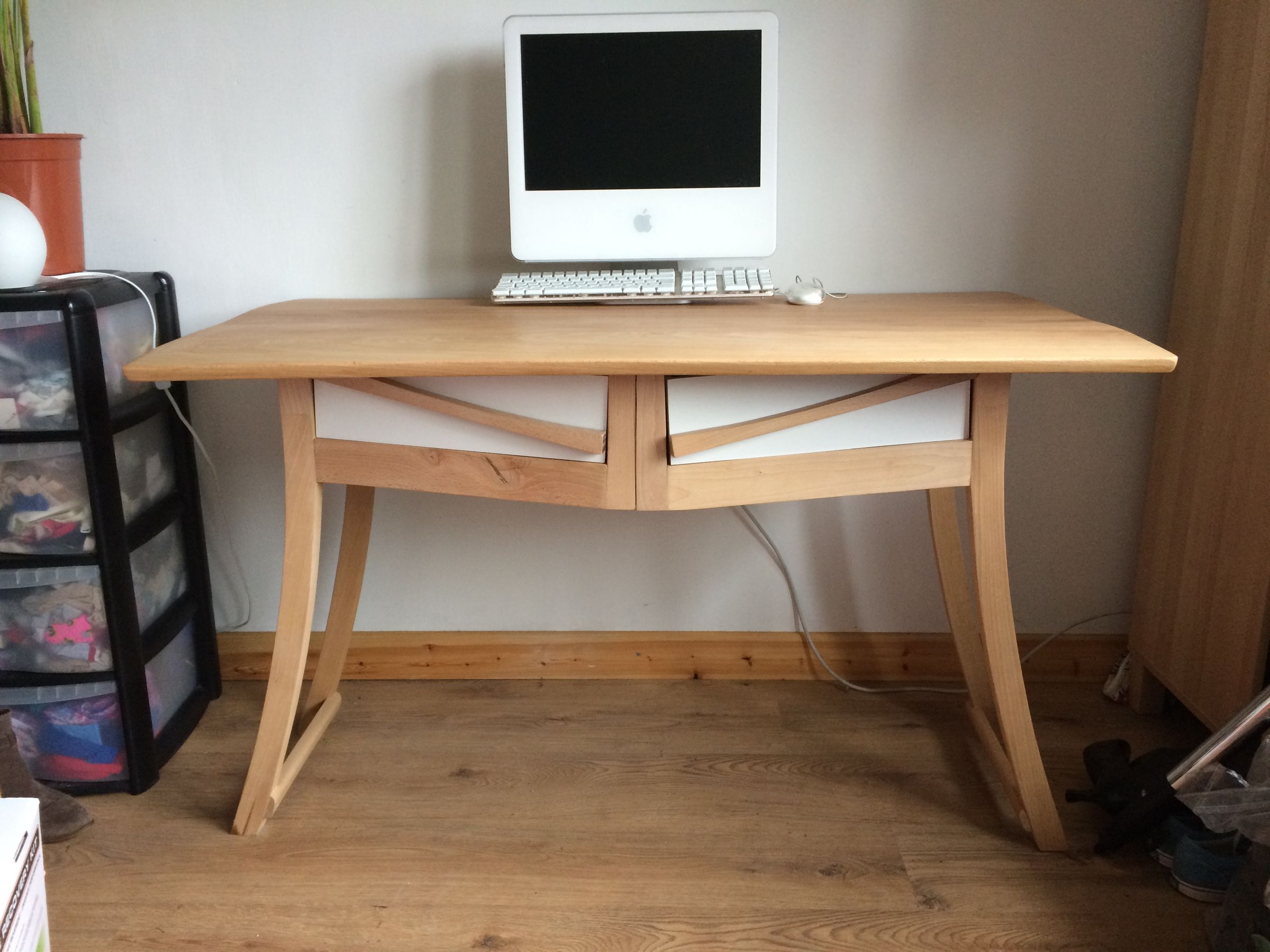 From Dining Chair to Table : 9 Steps - Instructables