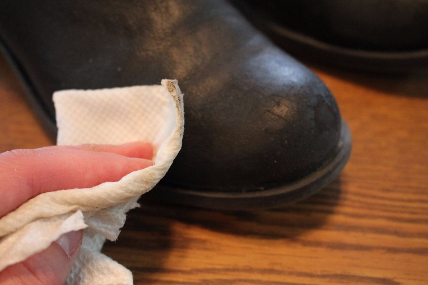 Leaky Boot Repair : 4 Steps - Instructables