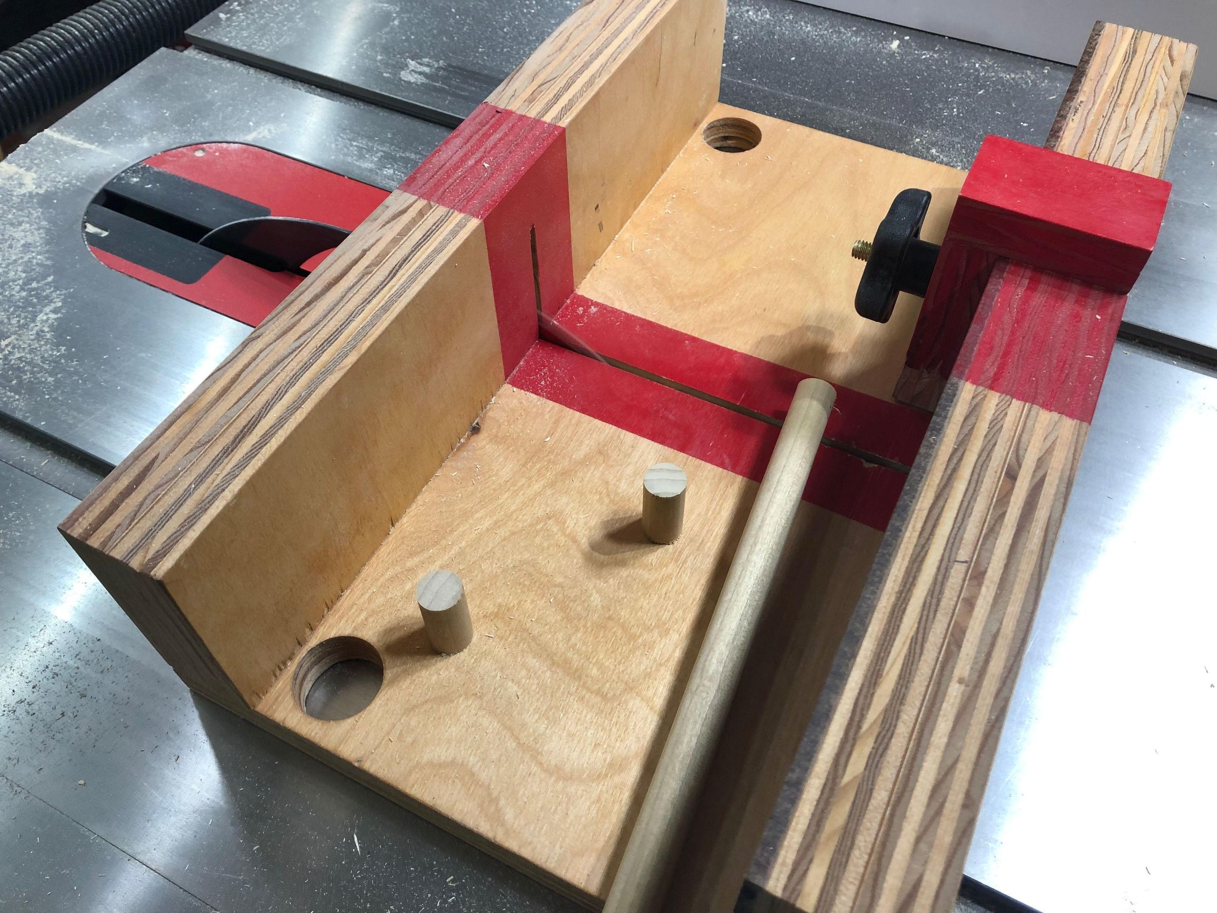 The Multi-Function Router Table Jig : 12 Steps (with Pictures ...