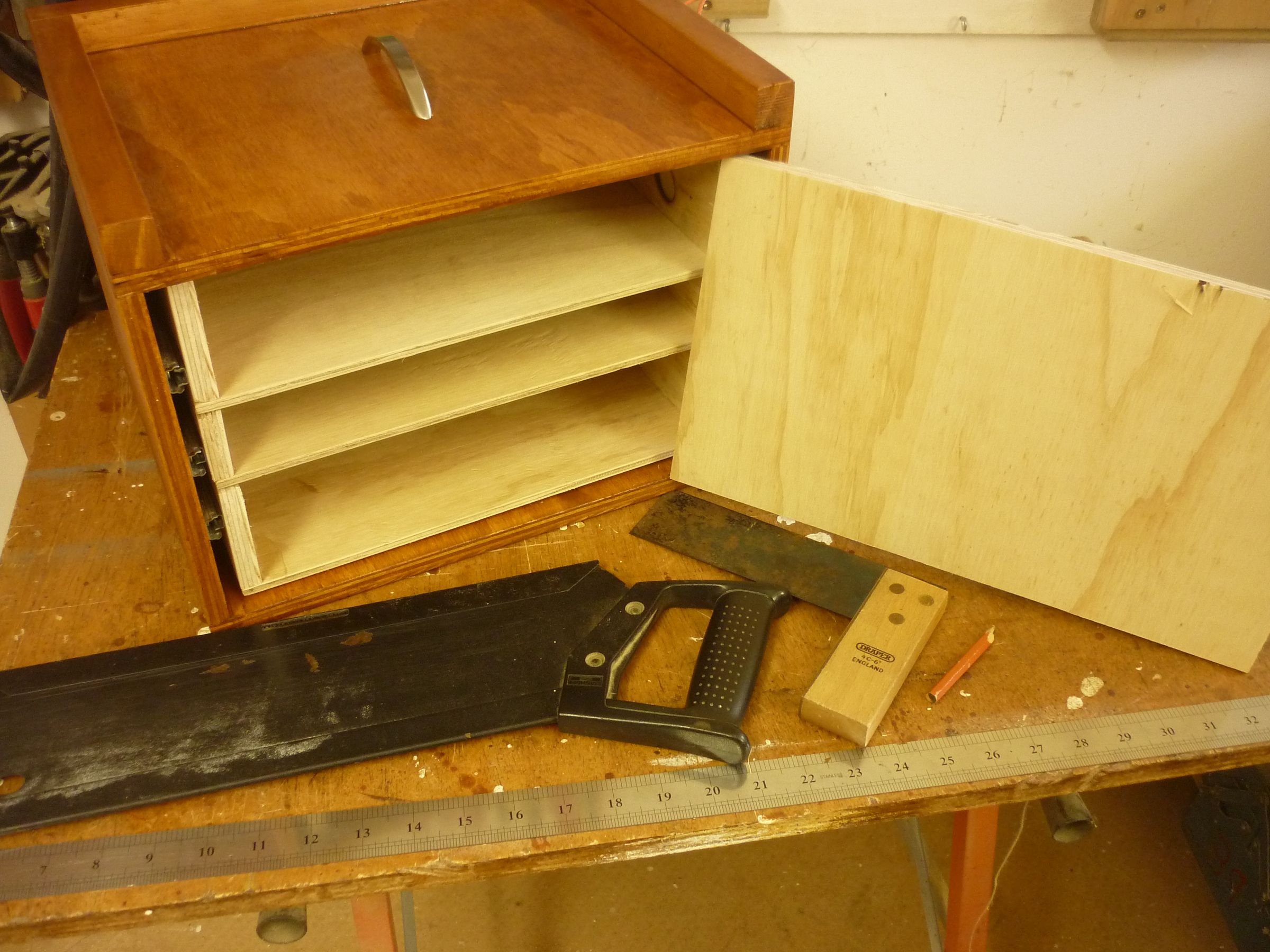 Small Tool Chest : 10 Steps (with Pictures) - Instructables