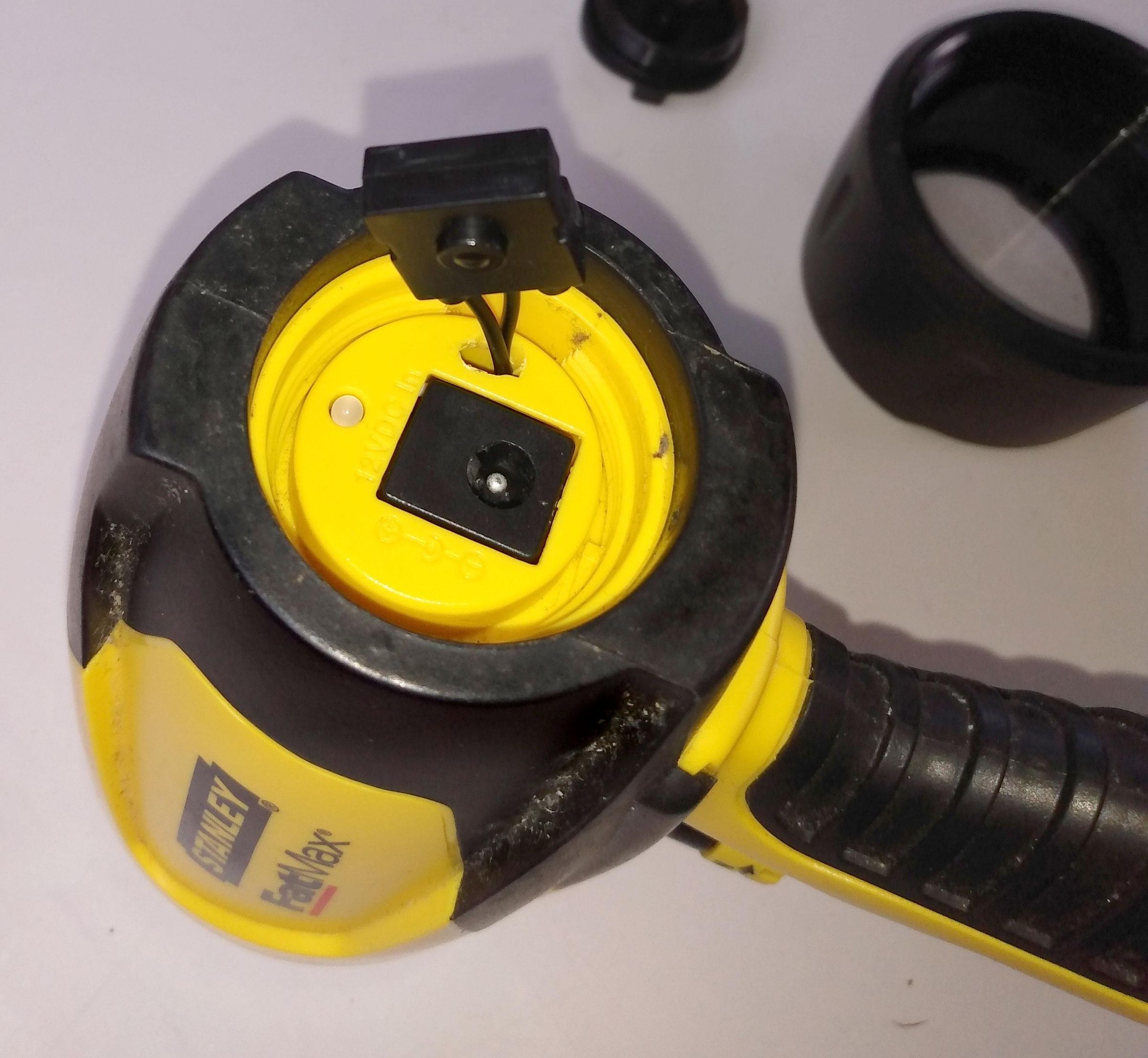 Repair Fat Max Flashlight : 3 Steps (with Pictures) - Instructables