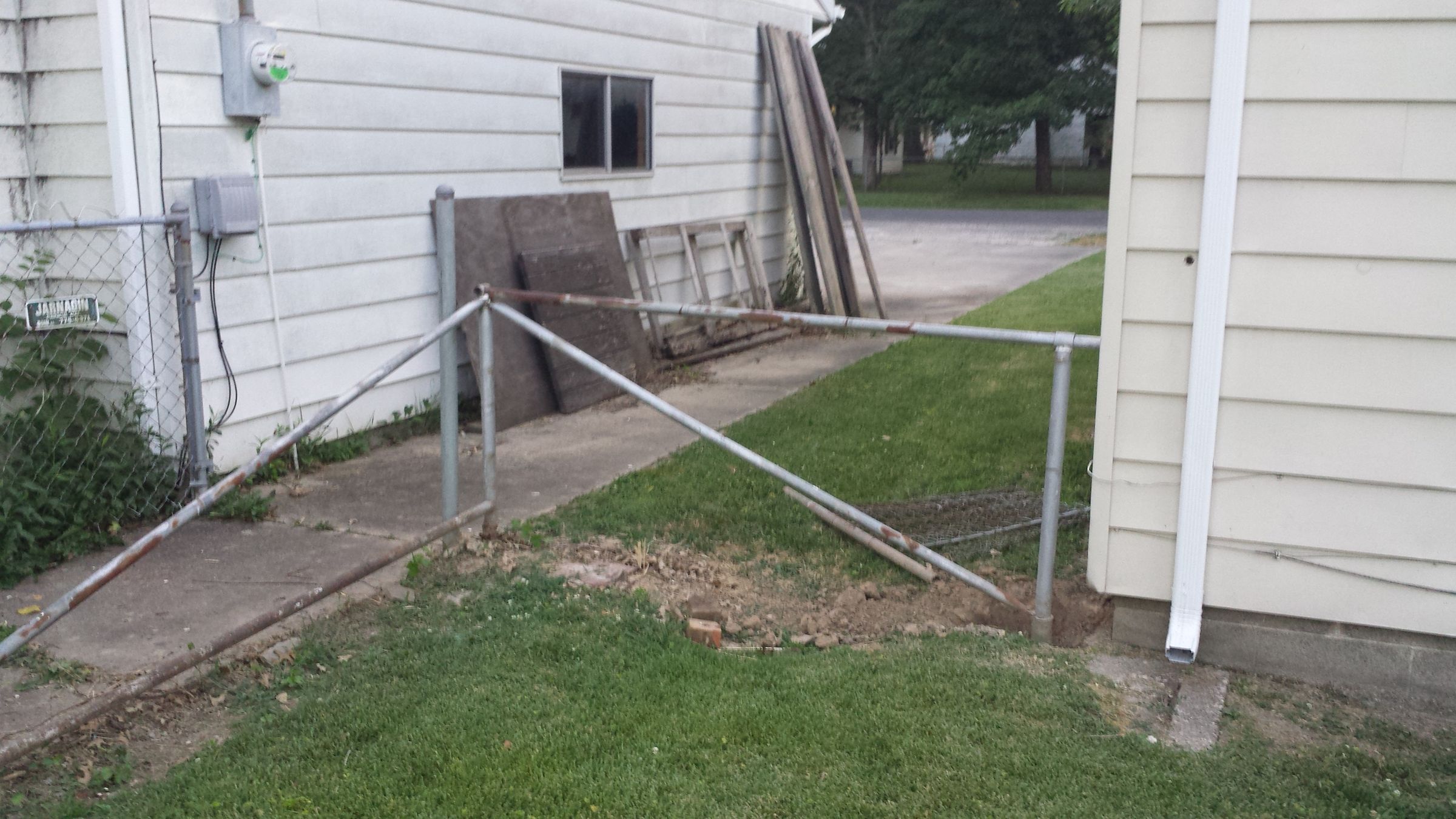 Back Yard Privacy Fence Renovation : 6 Steps (with Pictures ...