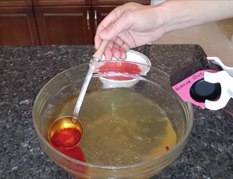 How to Strain Grease From Hot Broth : 5 Steps (with Pictures ...