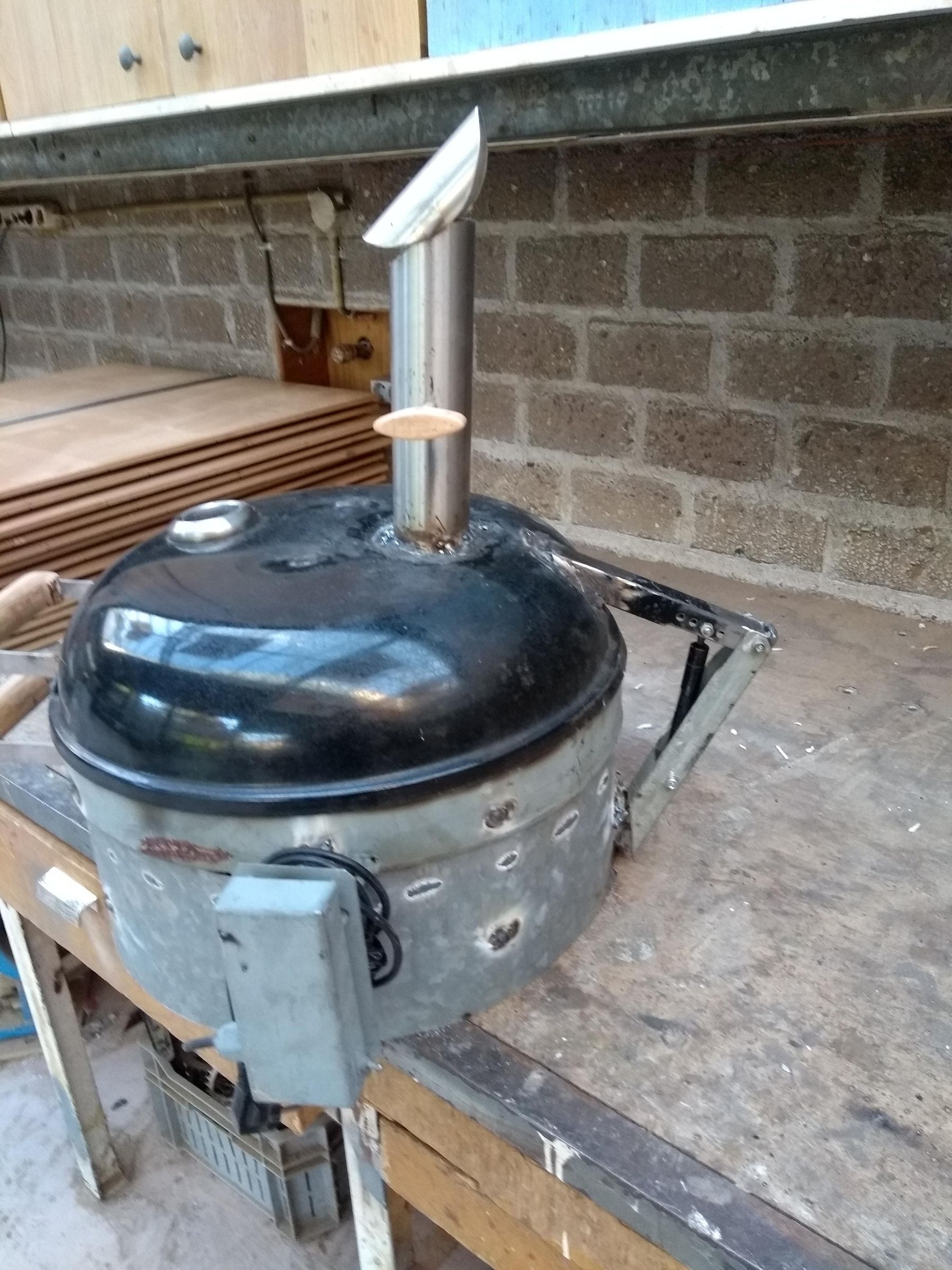 Building a Kamado, A.k.a. Weber Conversion Number Four : 11 Steps (with ...