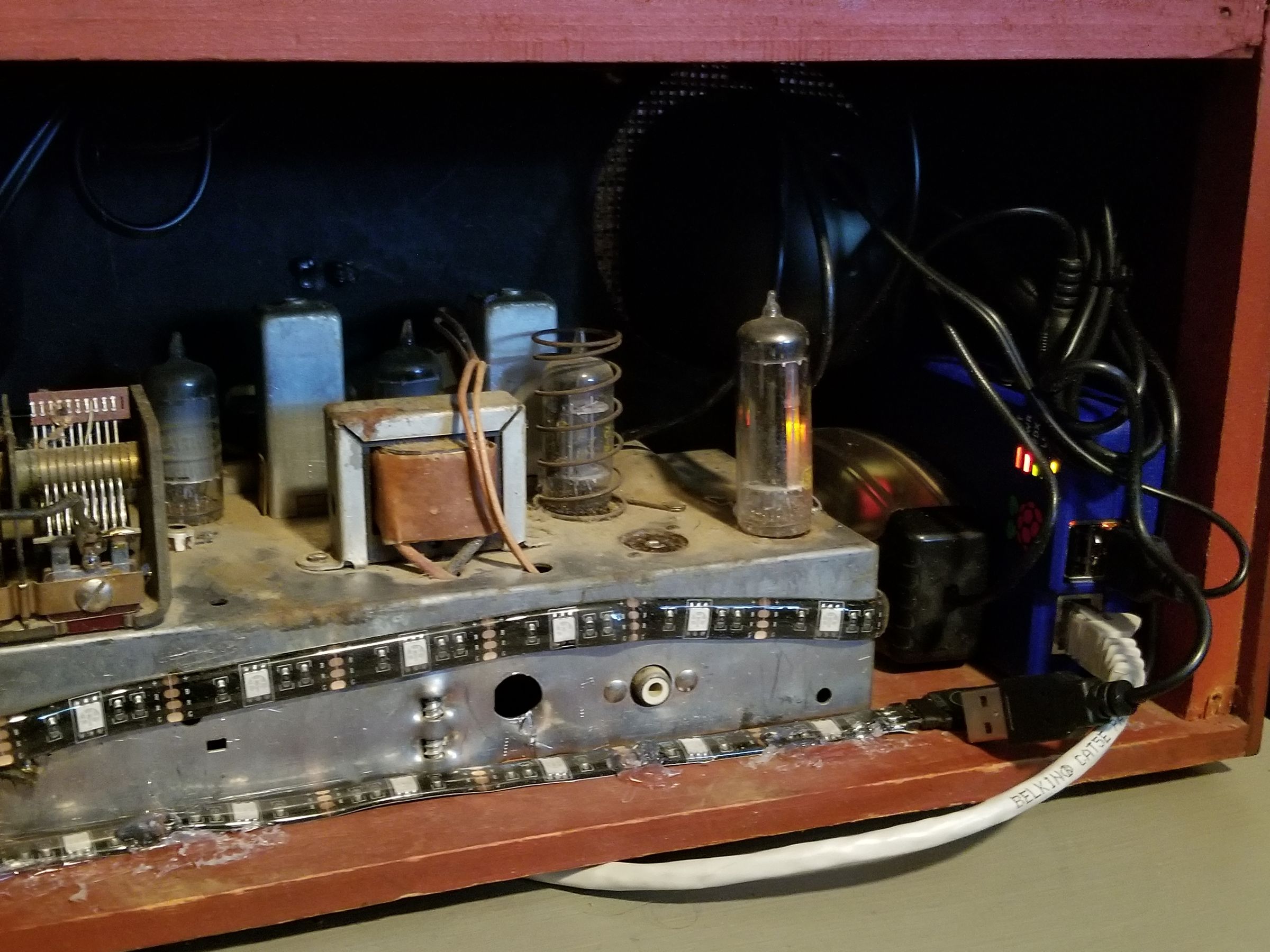 Retro Radio Pi : 9 Steps (with Pictures) - Instructables