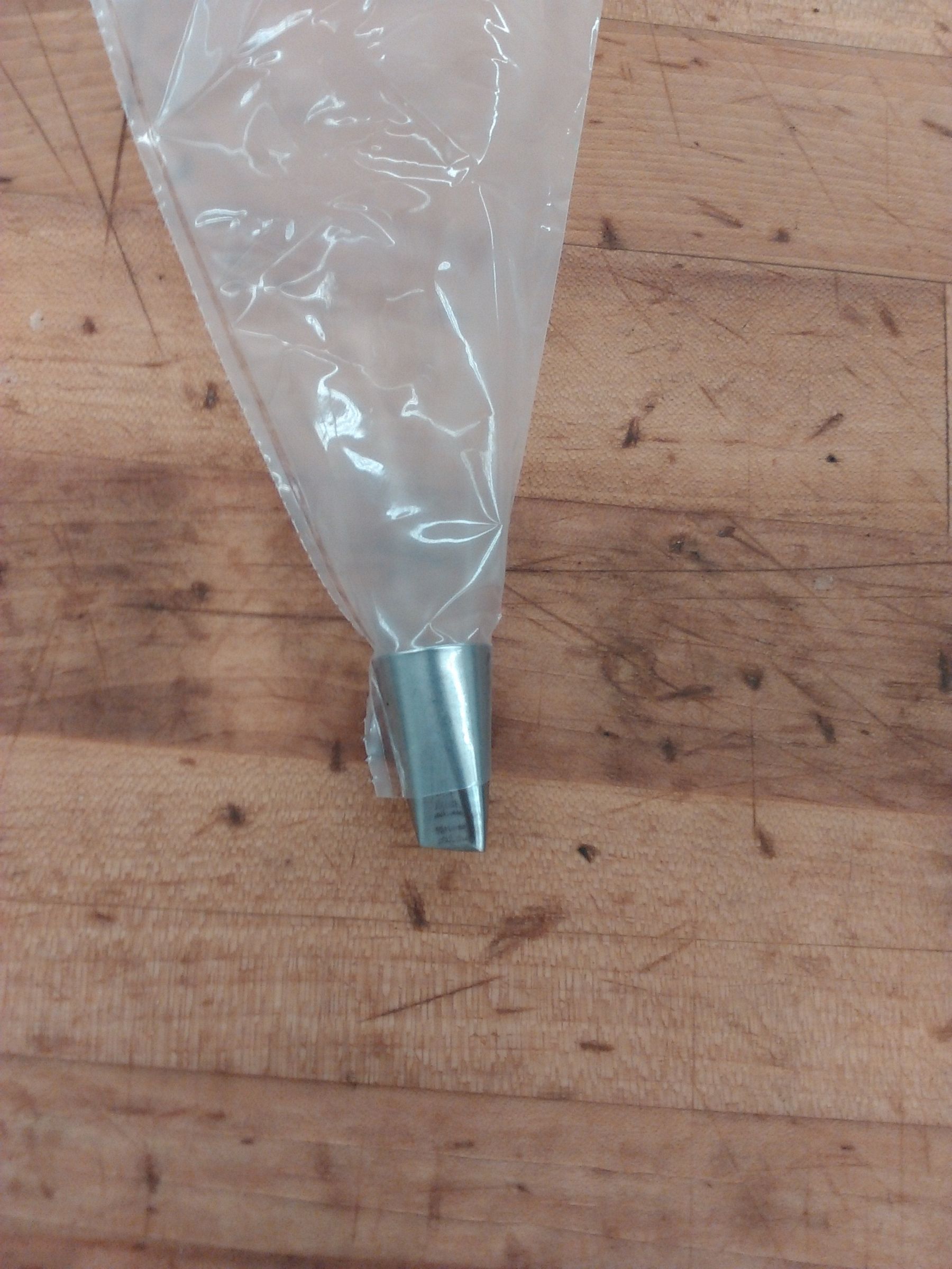 How to Pipe a Rose : 9 Steps (with Pictures) - Instructables