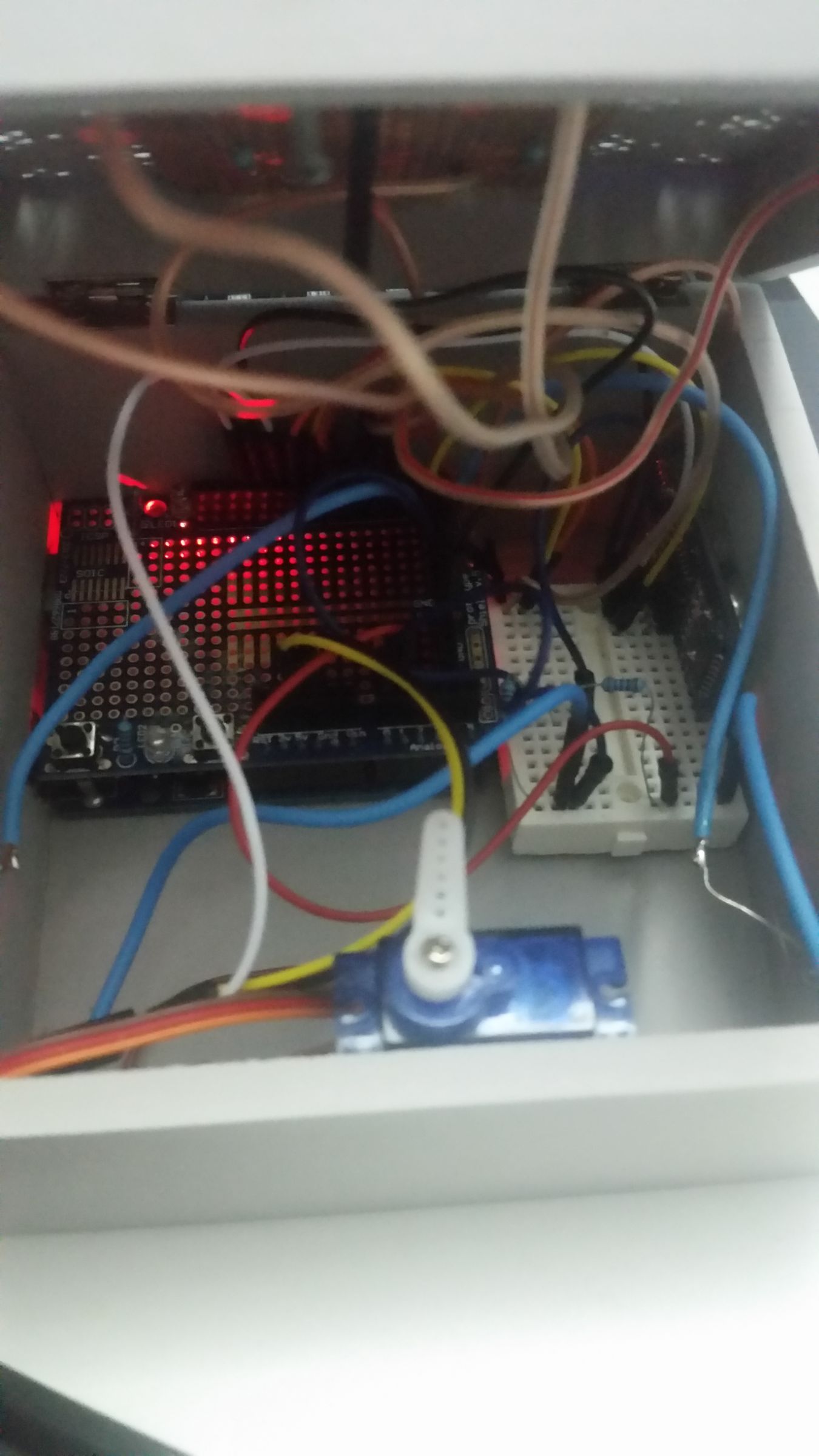 Mystery Box - Arduino - Beginners : 5 Steps (with Pictures) - Instructables