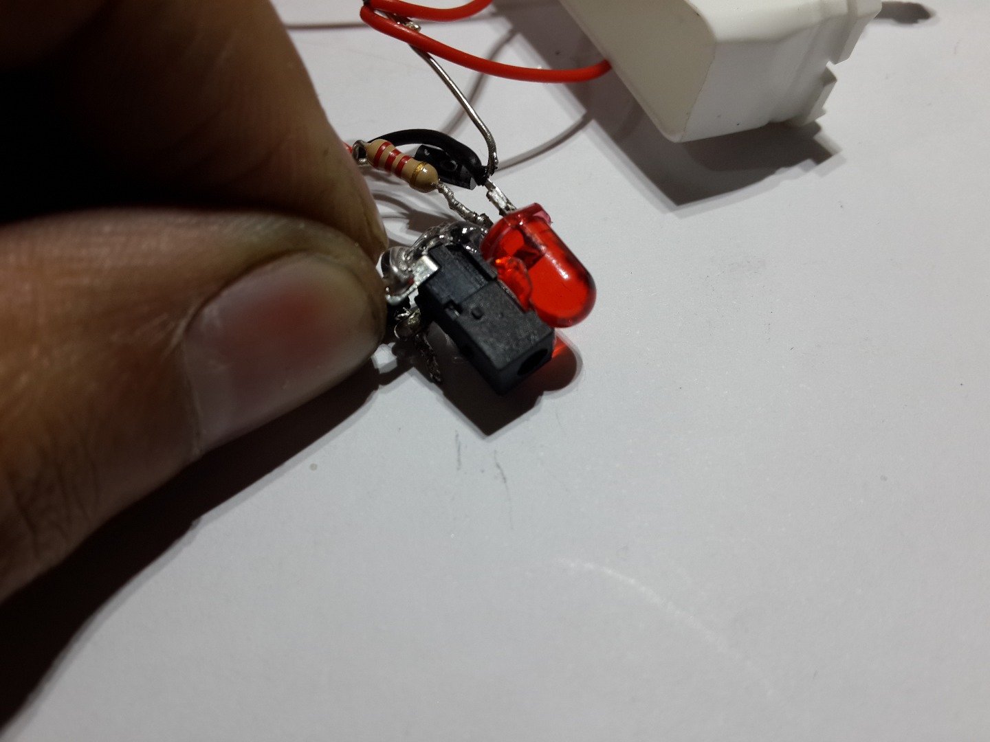 Tic Tac Torch : 8 Steps (with Pictures) - Instructables