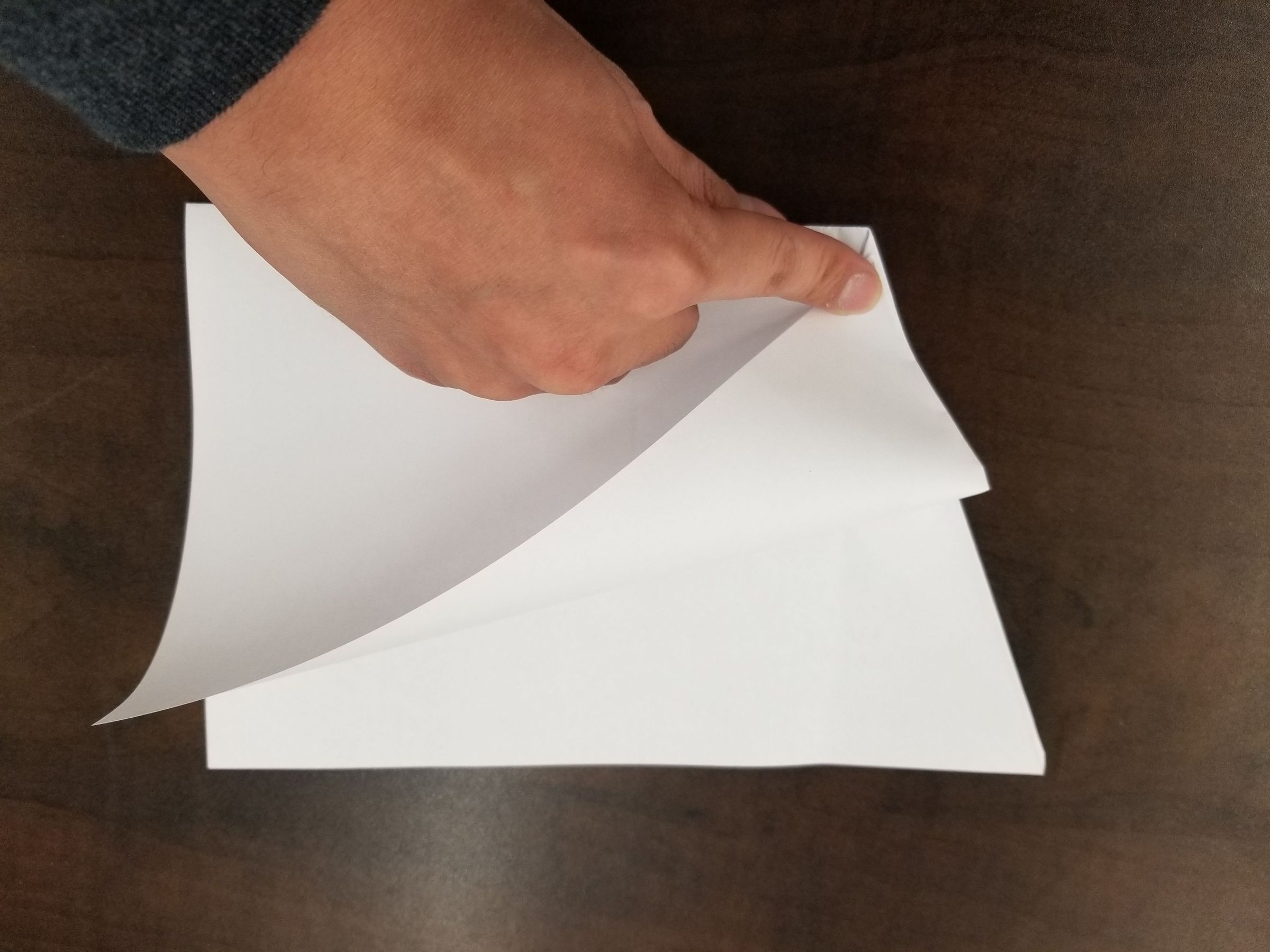 The Boomerang Paper Airplane : 17 Steps - Instructables