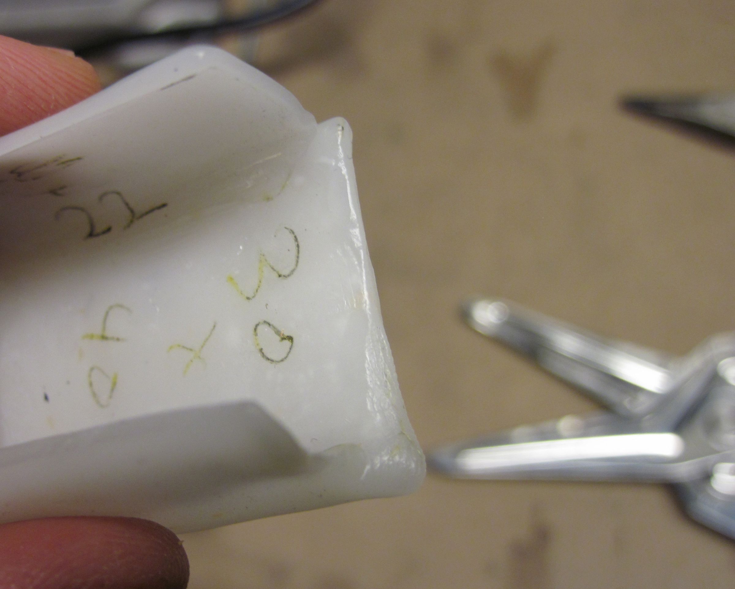 Custom Thermoplastic Battery Holder. : 6 Steps - Instructables