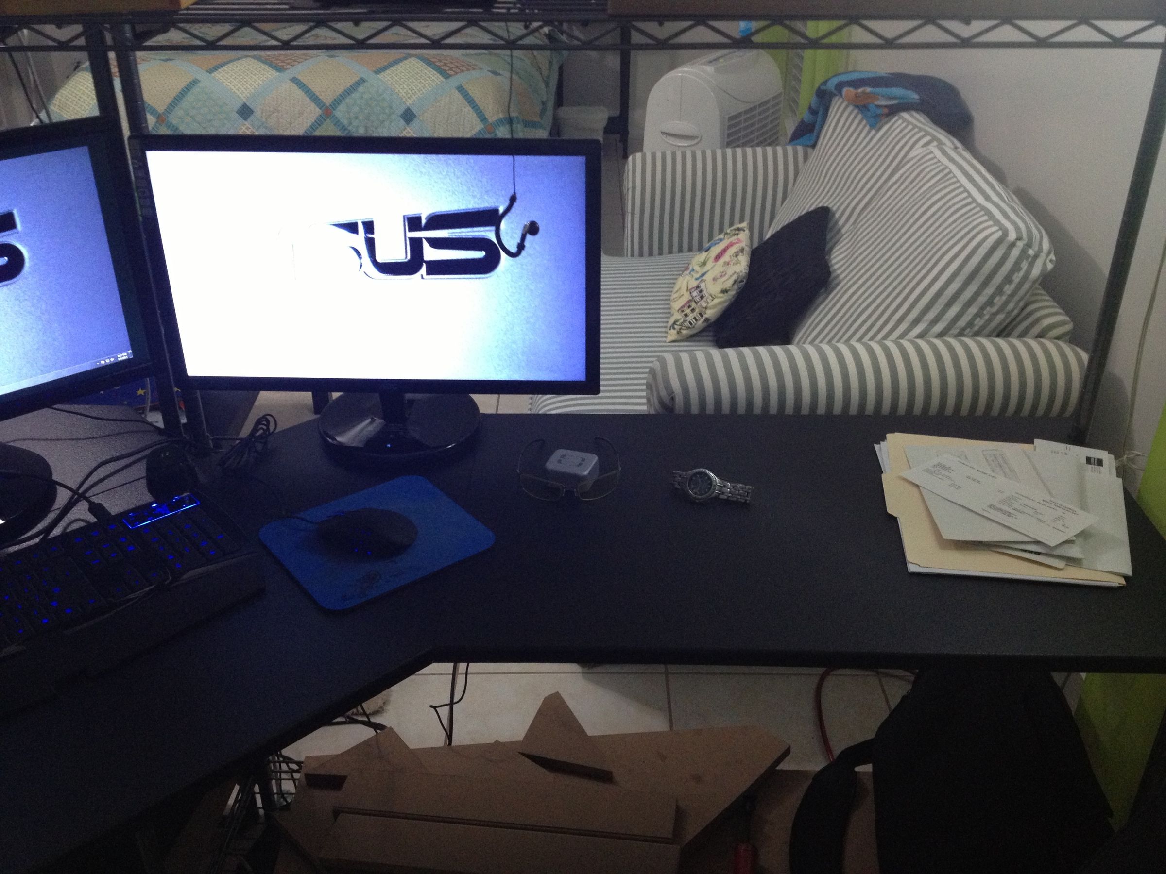 L-Shaped Wire Rack Computer Desk : 5 Steps - Instructables