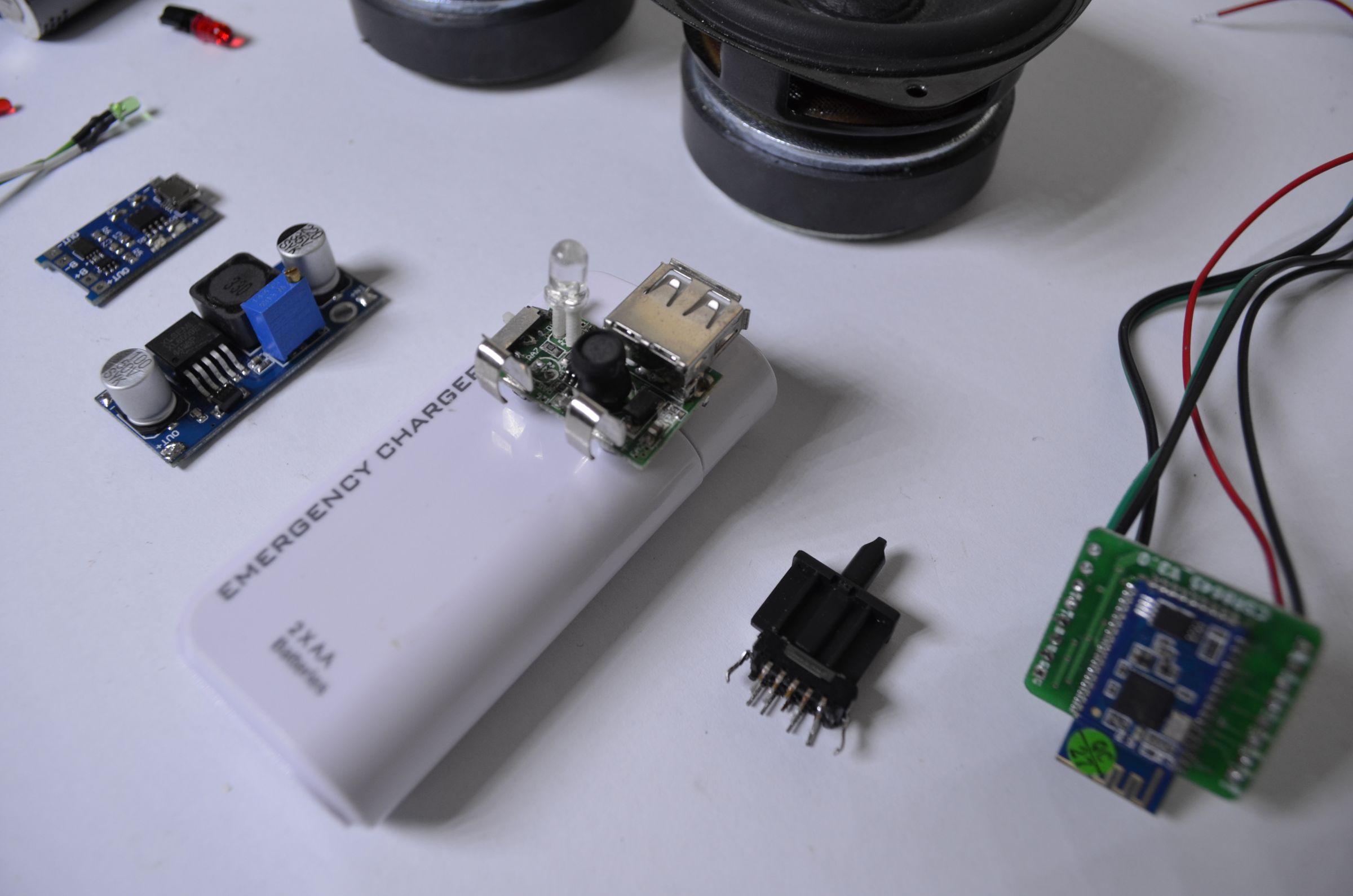 Mini Solar Power Bank Speaker : 24 Steps (with Pictures) - Instructables