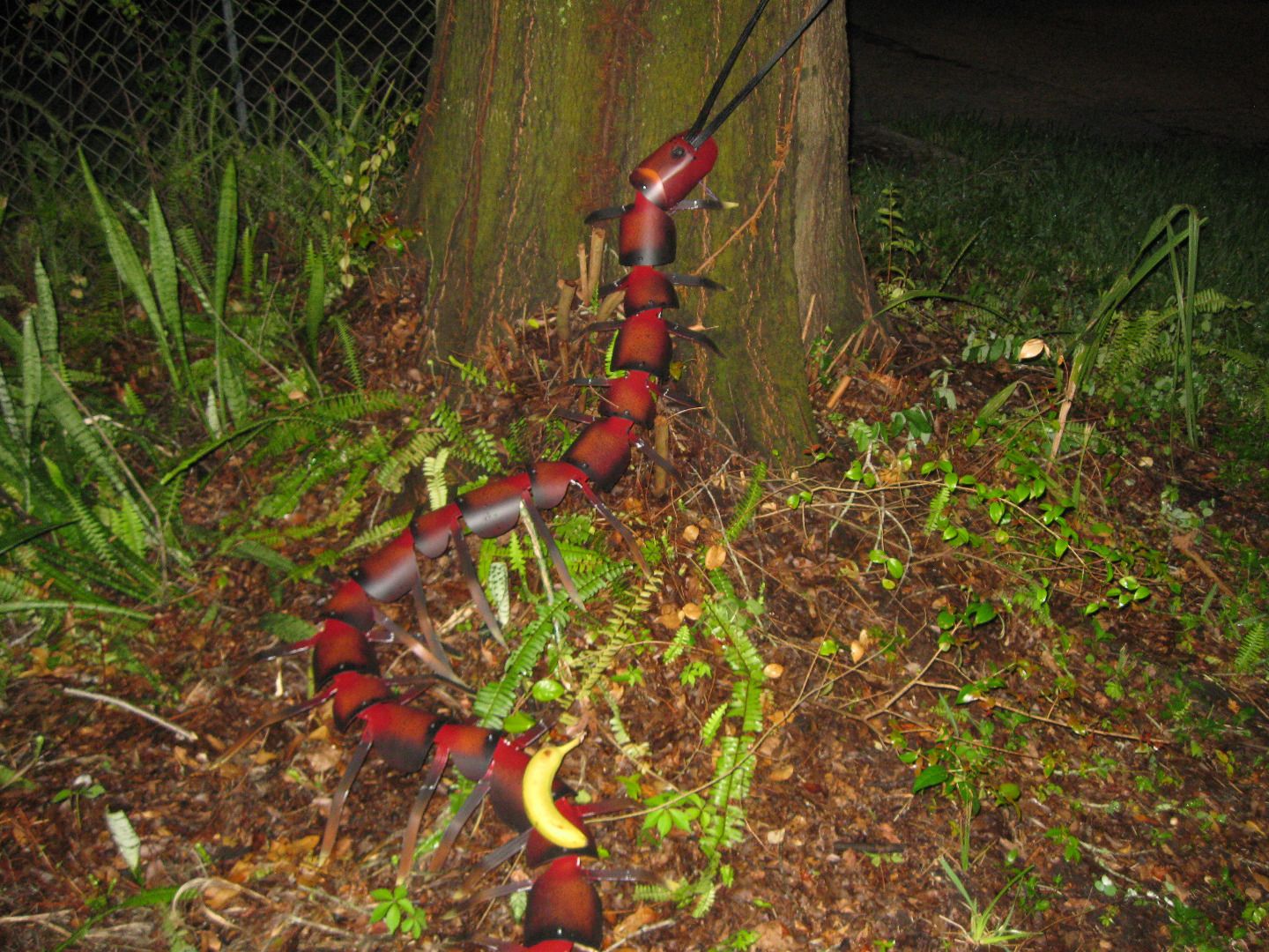 Giant PVC Centipede- 10 Feet of Nightmare Fuel : 7 Steps (with Pictures ...