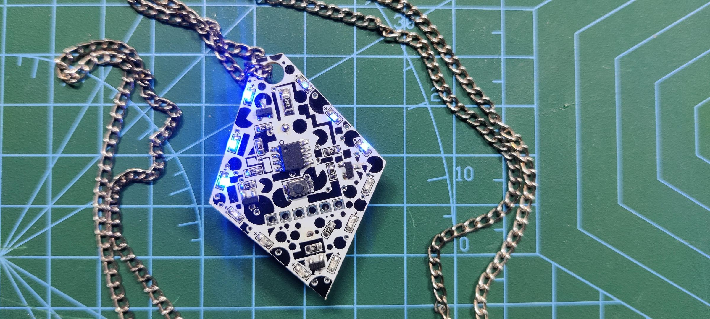 Diamond Shaped PCB Necklace : 16 Steps (with Pictures) - Instructables