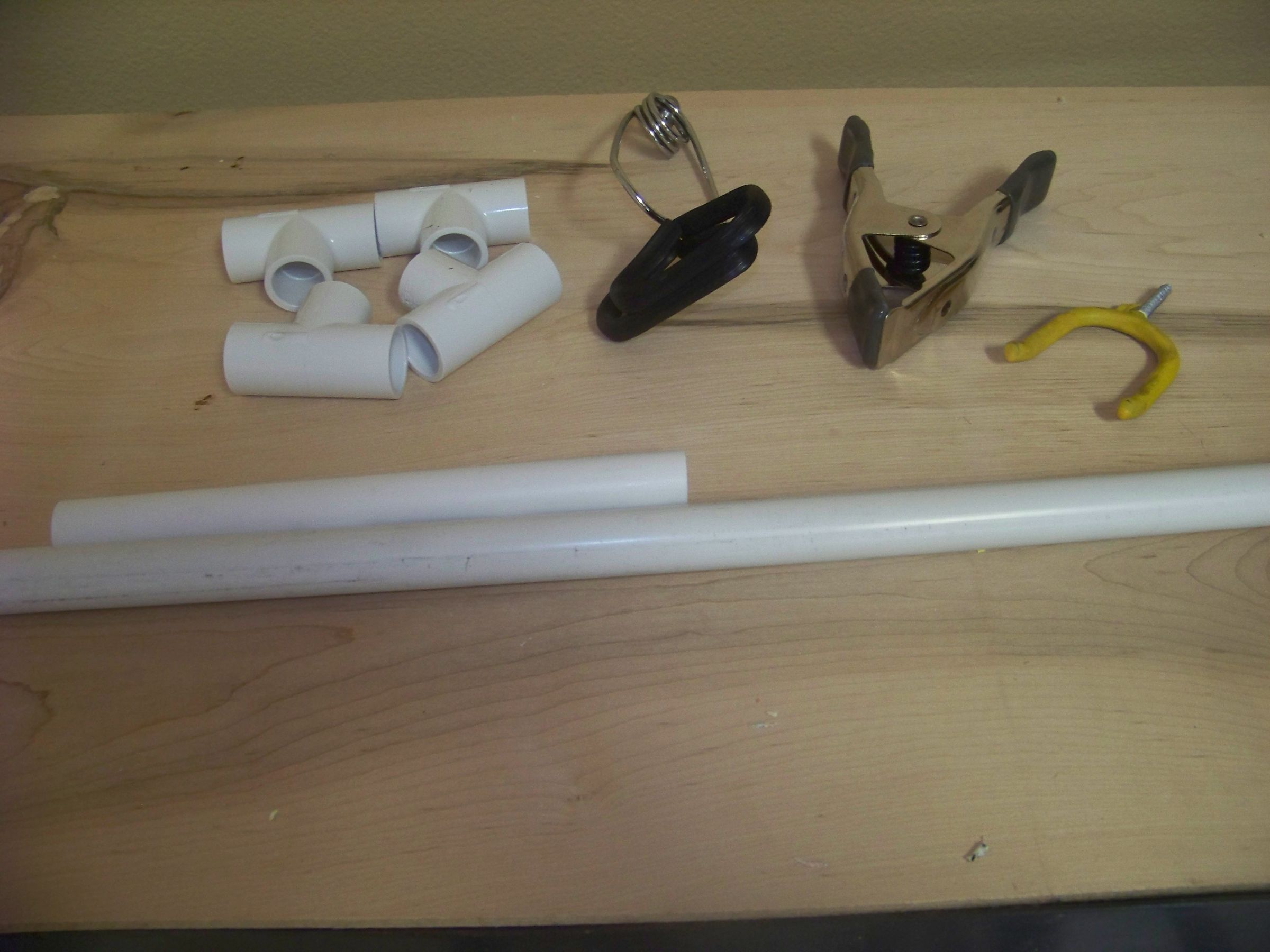 Tool : DIY Helping Hands Tool and Material Holder From PVC : 5 Steps ...