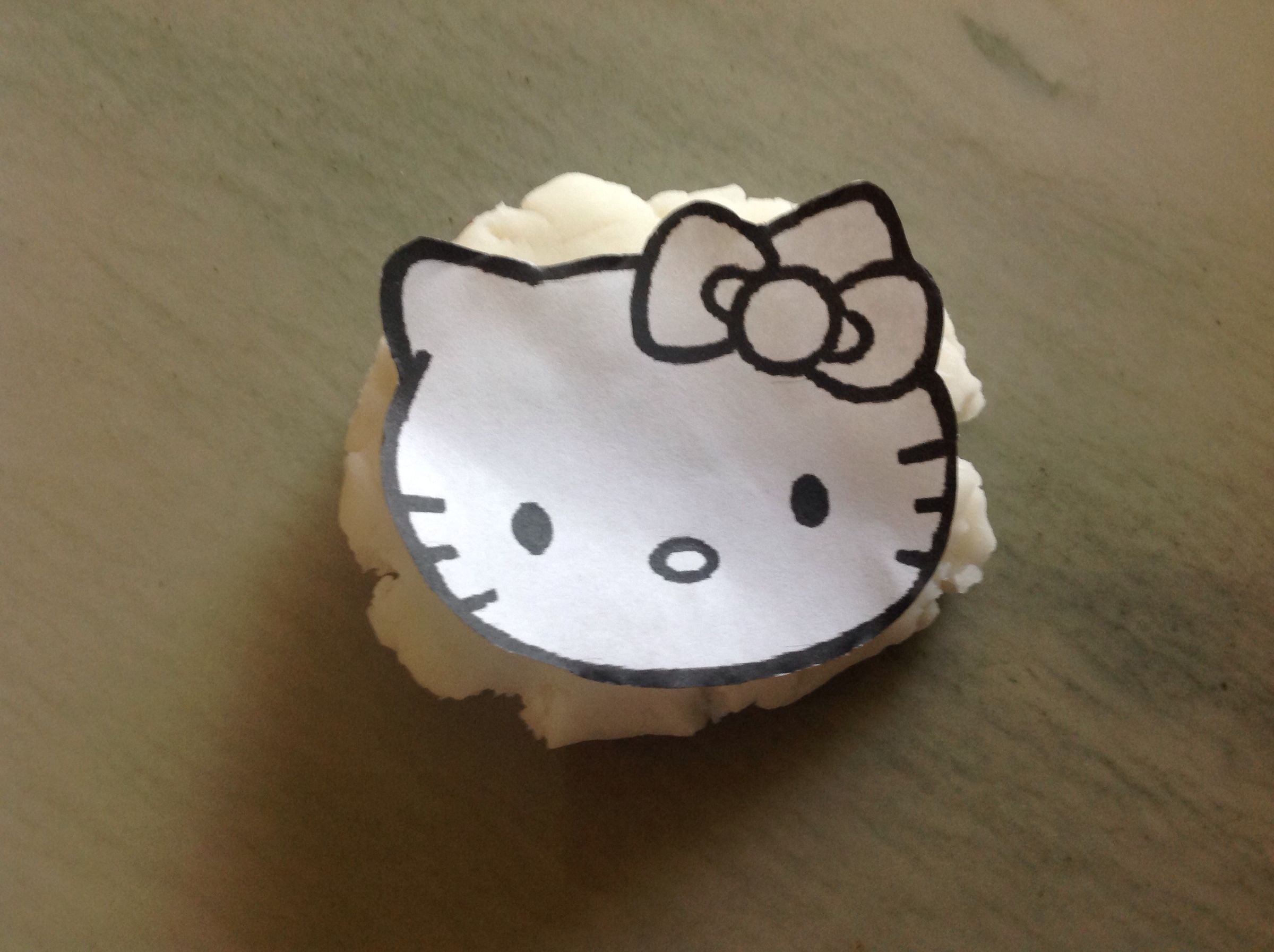 Polymer Clay Hello Kitty Waffle : 6 Steps - Instructables