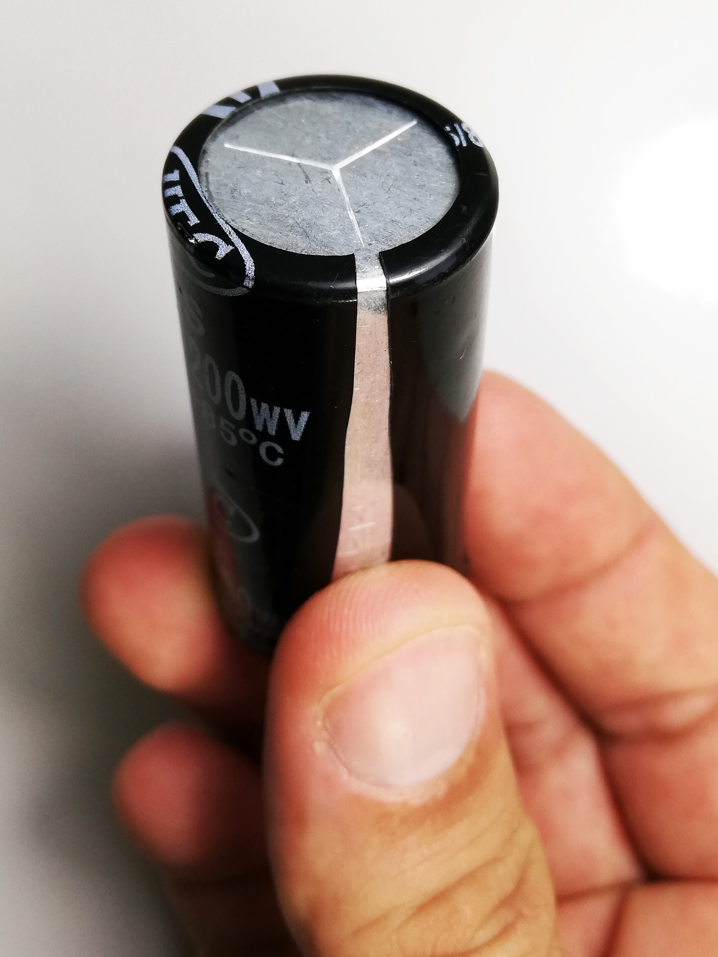 3D Printed Fake Capacitor Compartment : 8 Steps (with Pictures ...