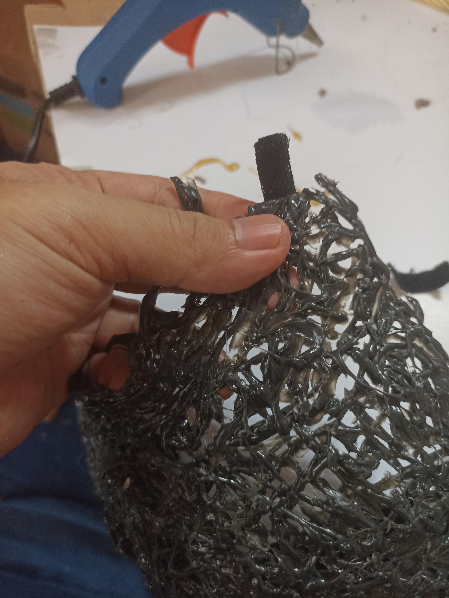 Making Venom Ruber Mask Made From Hot Glue : 8 Steps (with Pictures ...