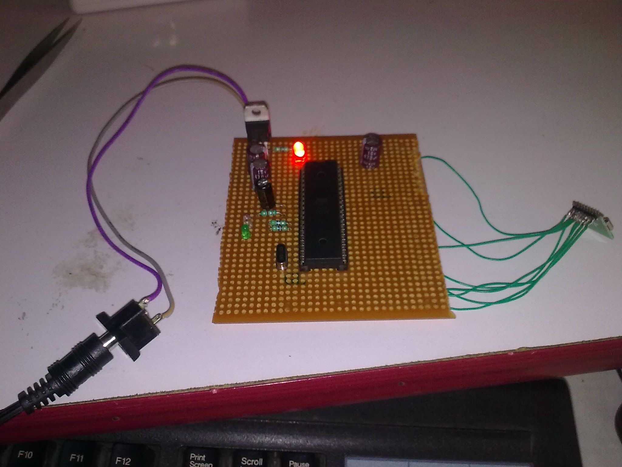 ATMEL AT89S52 + RFM70 for Wireless Data Transmission ! : 7 Steps ...