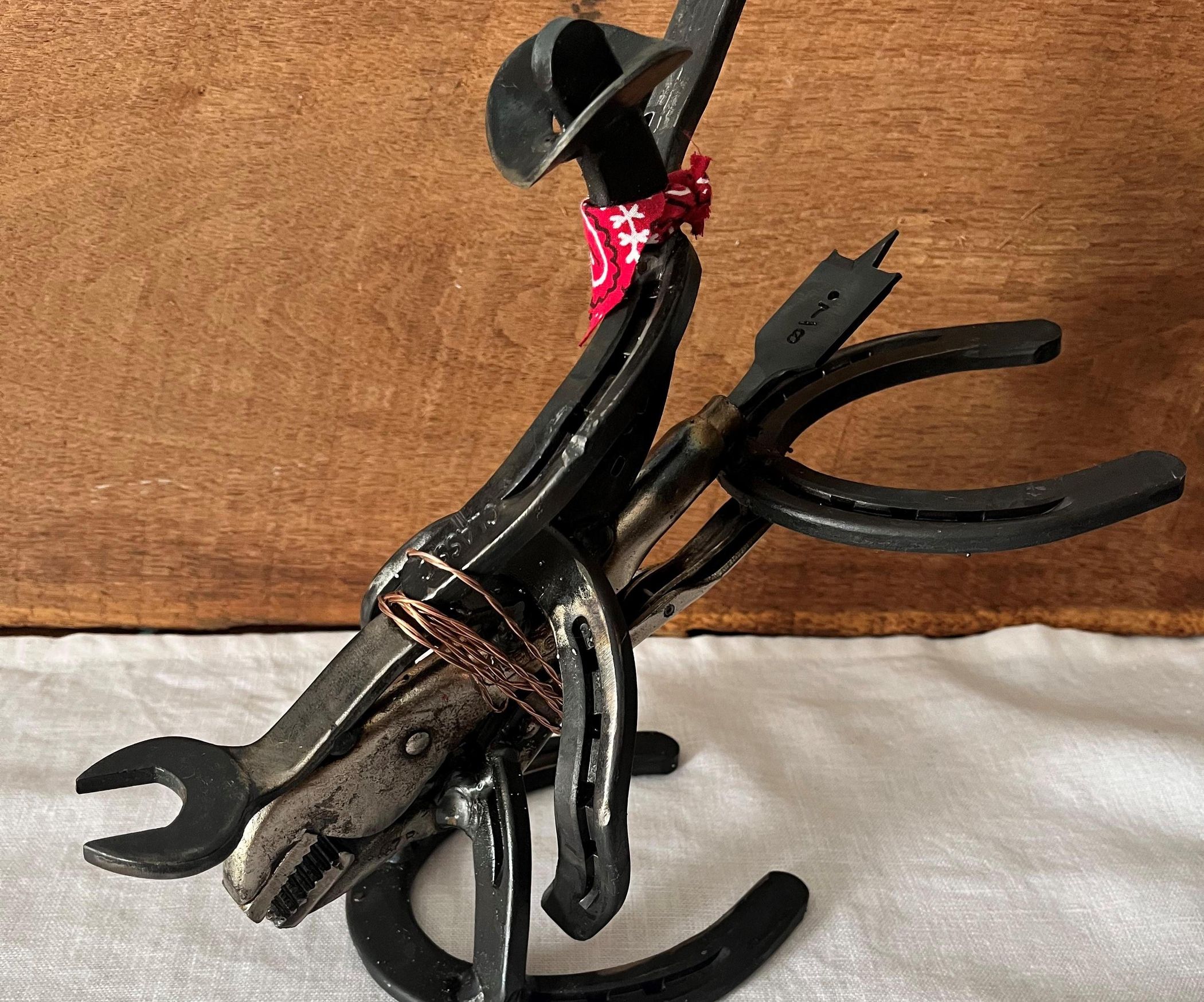 Horseshoe Bull Rider : 5 Steps - Instructables
