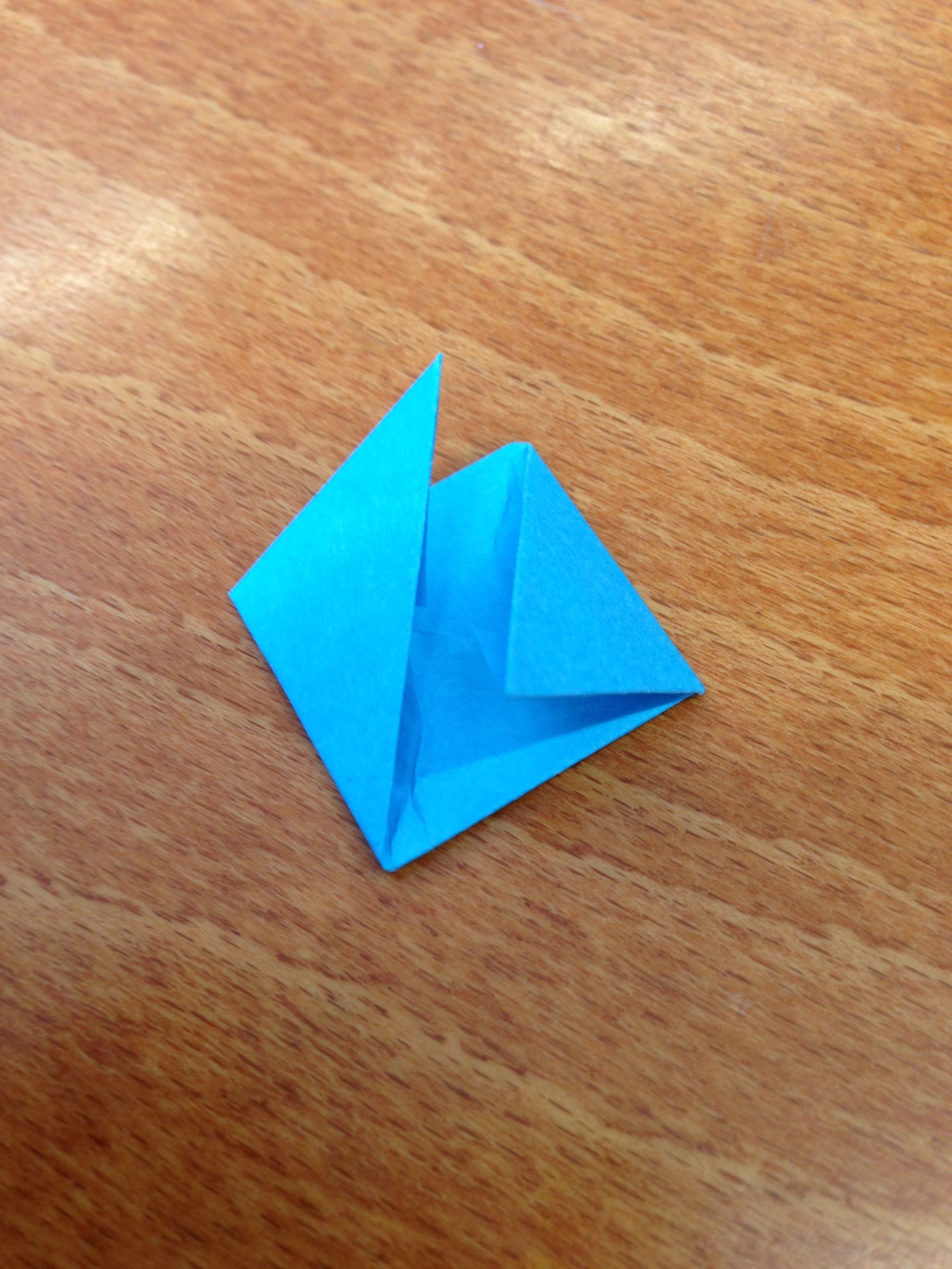 Post-It Origami Icosahedron : 11 Steps - Instructables