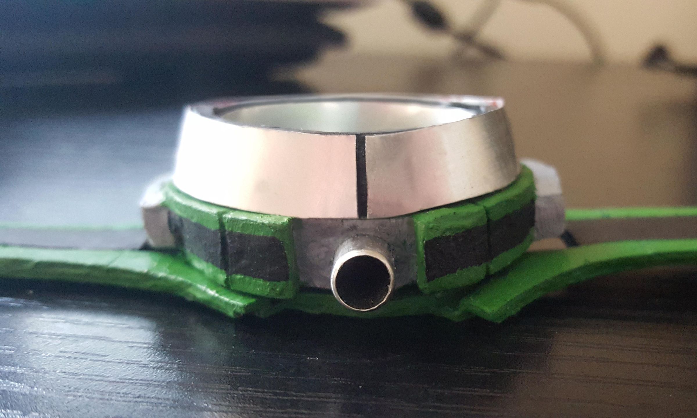 Ben 10 Alien Force Omnitrix Prop Replica Cosplay : 5 Steps (with ...