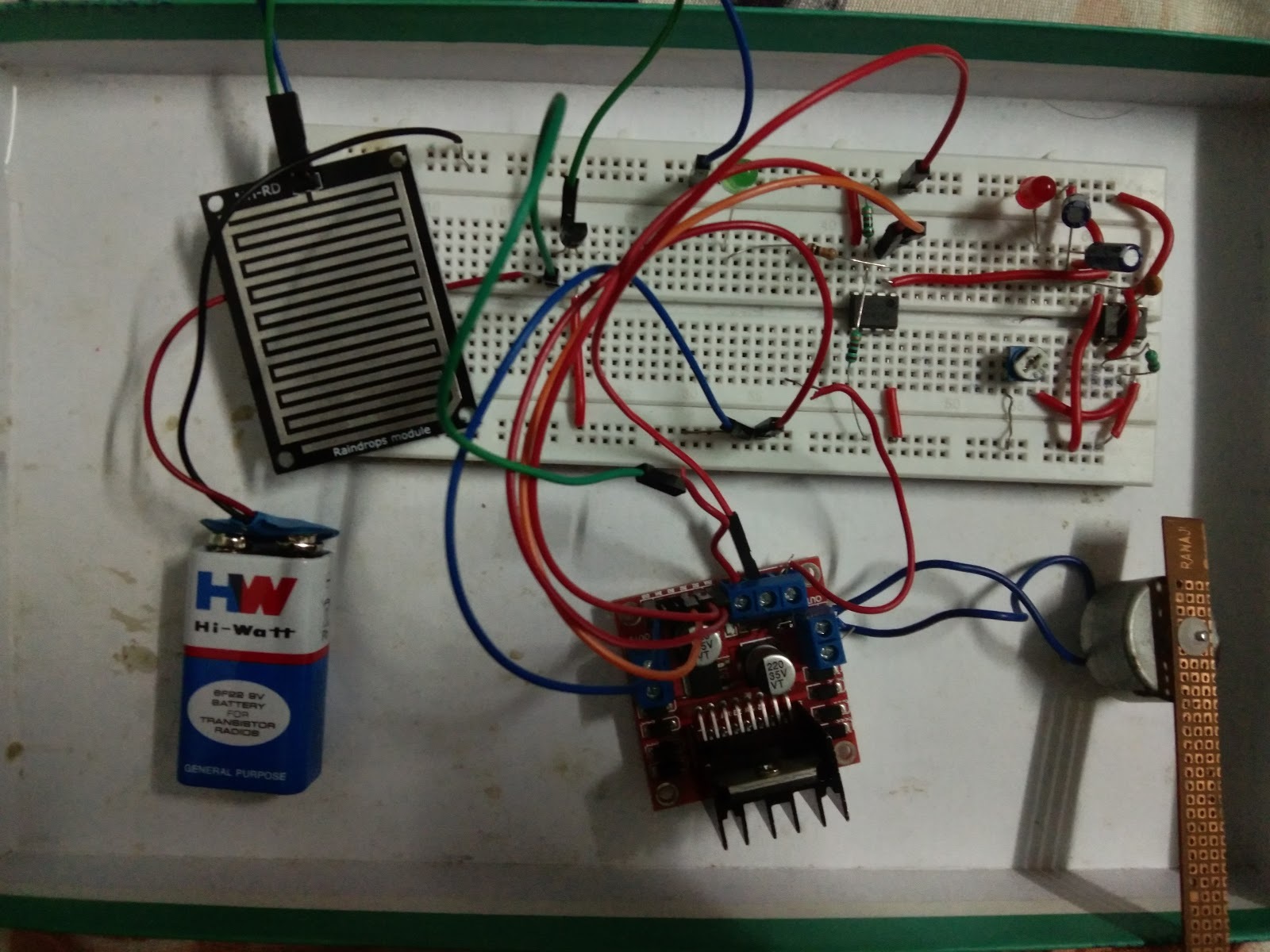 AUTOMATIC CAR WIPER : 10 Steps - Instructables