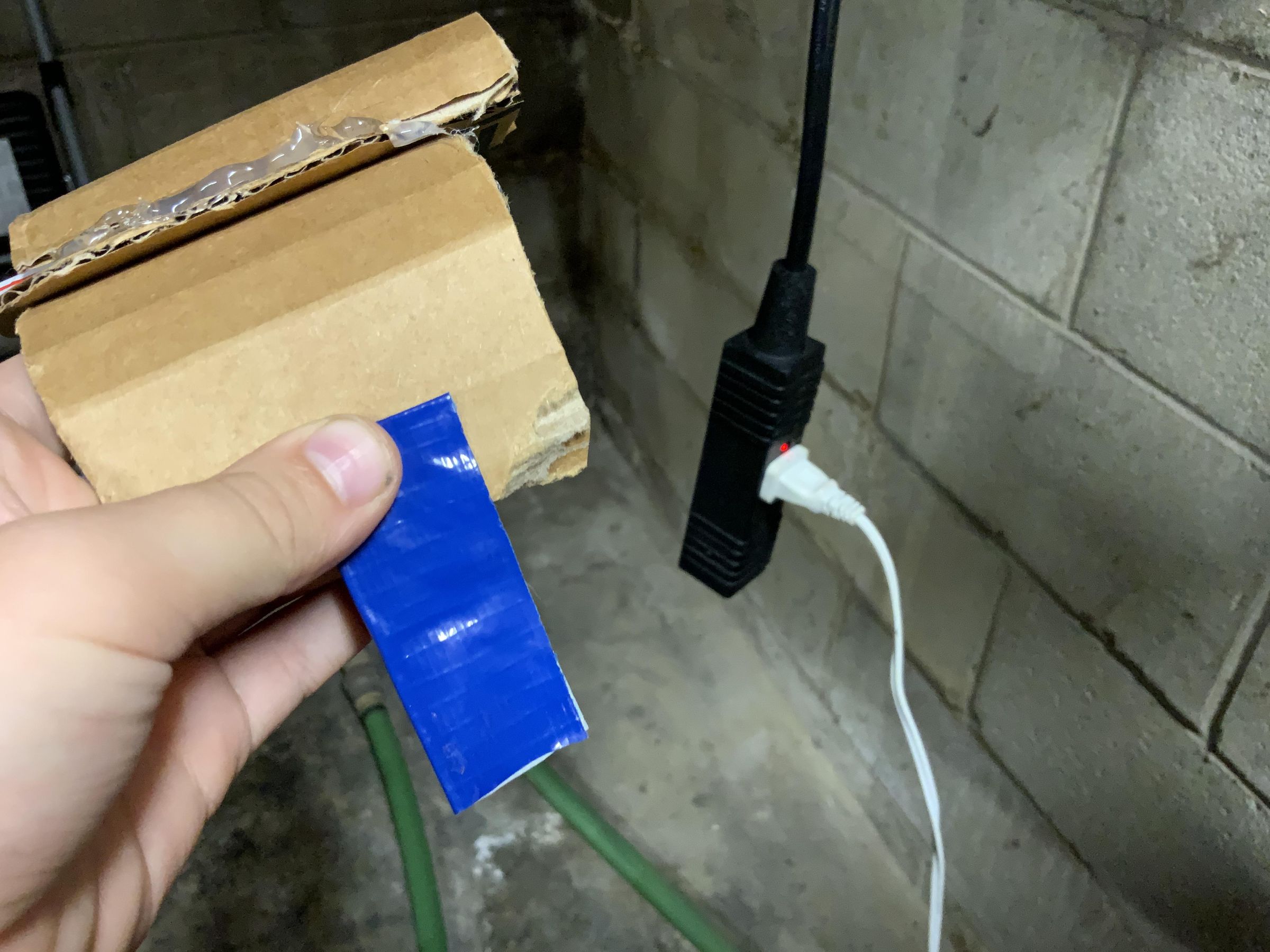 Apocalypse Spiderman Web Shooter. Household Items : 7 Steps - Instructables