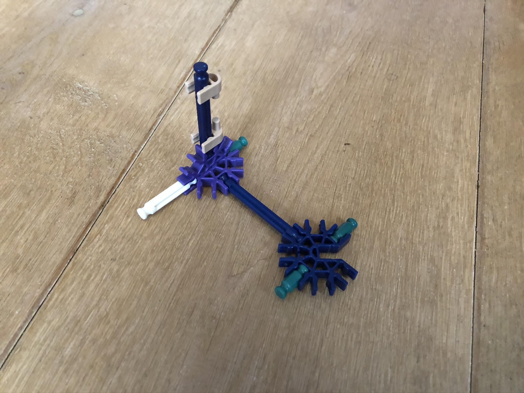 4-way Path Seperator for Knex Ball Machines : 11 Steps - Instructables