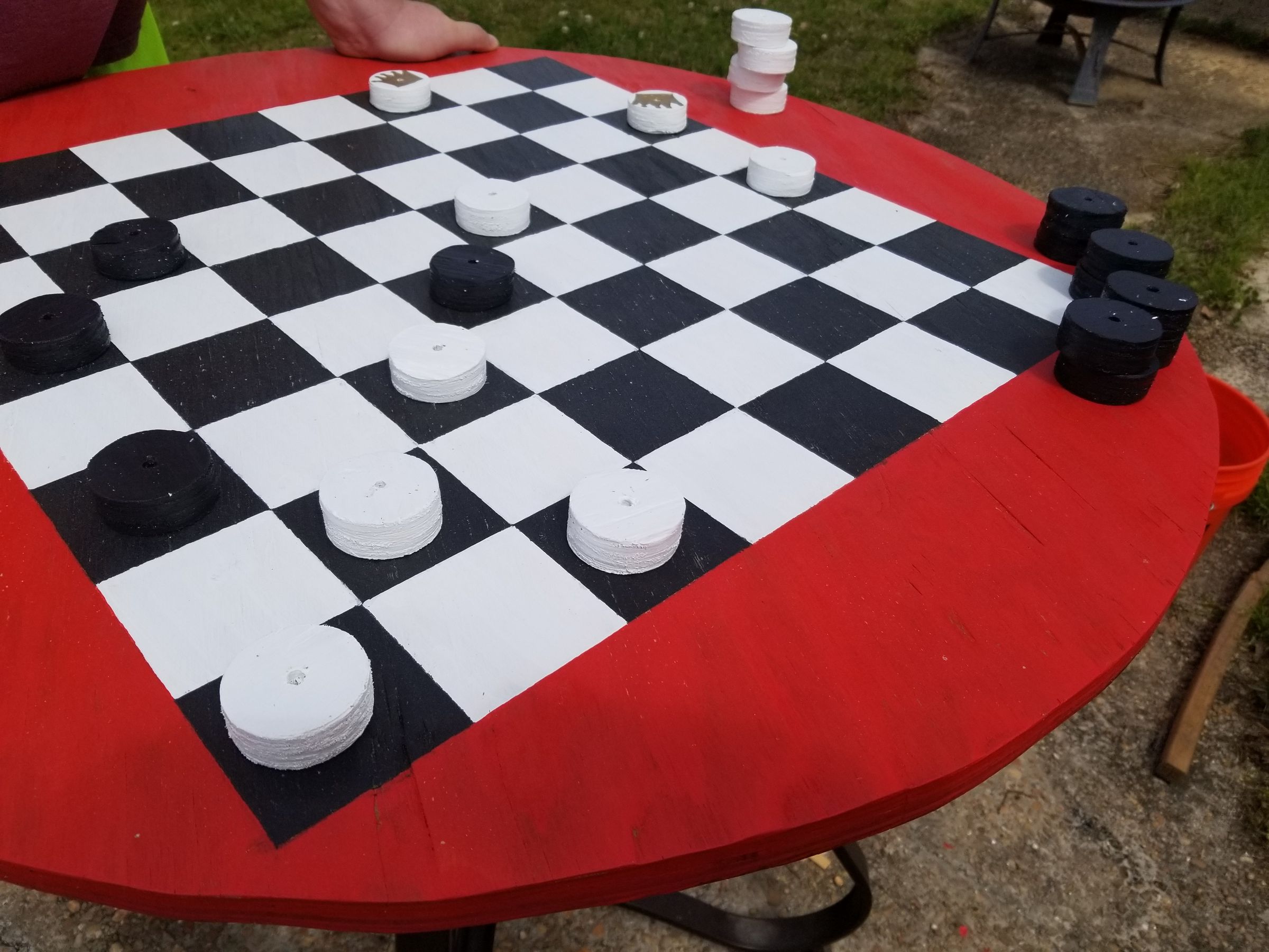 Outdoor Checkers/Chess Table : 12 Steps (with Pictures) - Instructables