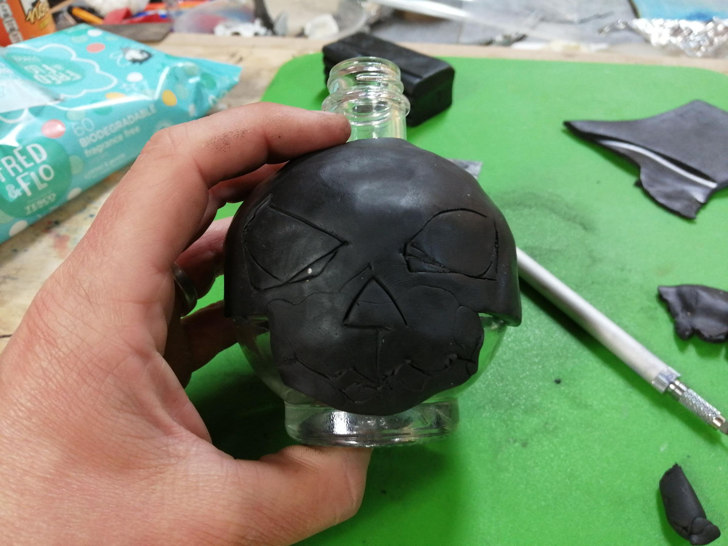 Charred Skull Potion Bottle : 4 Steps (with Pictures) - Instructables