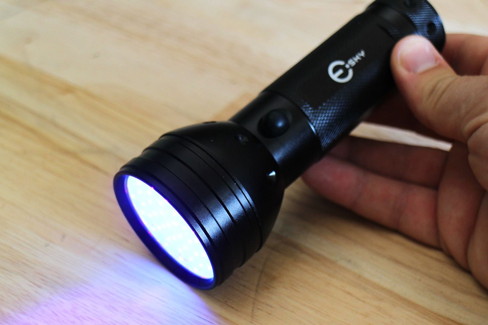 Glow Tie : 7 Steps (with Pictures) - Instructables