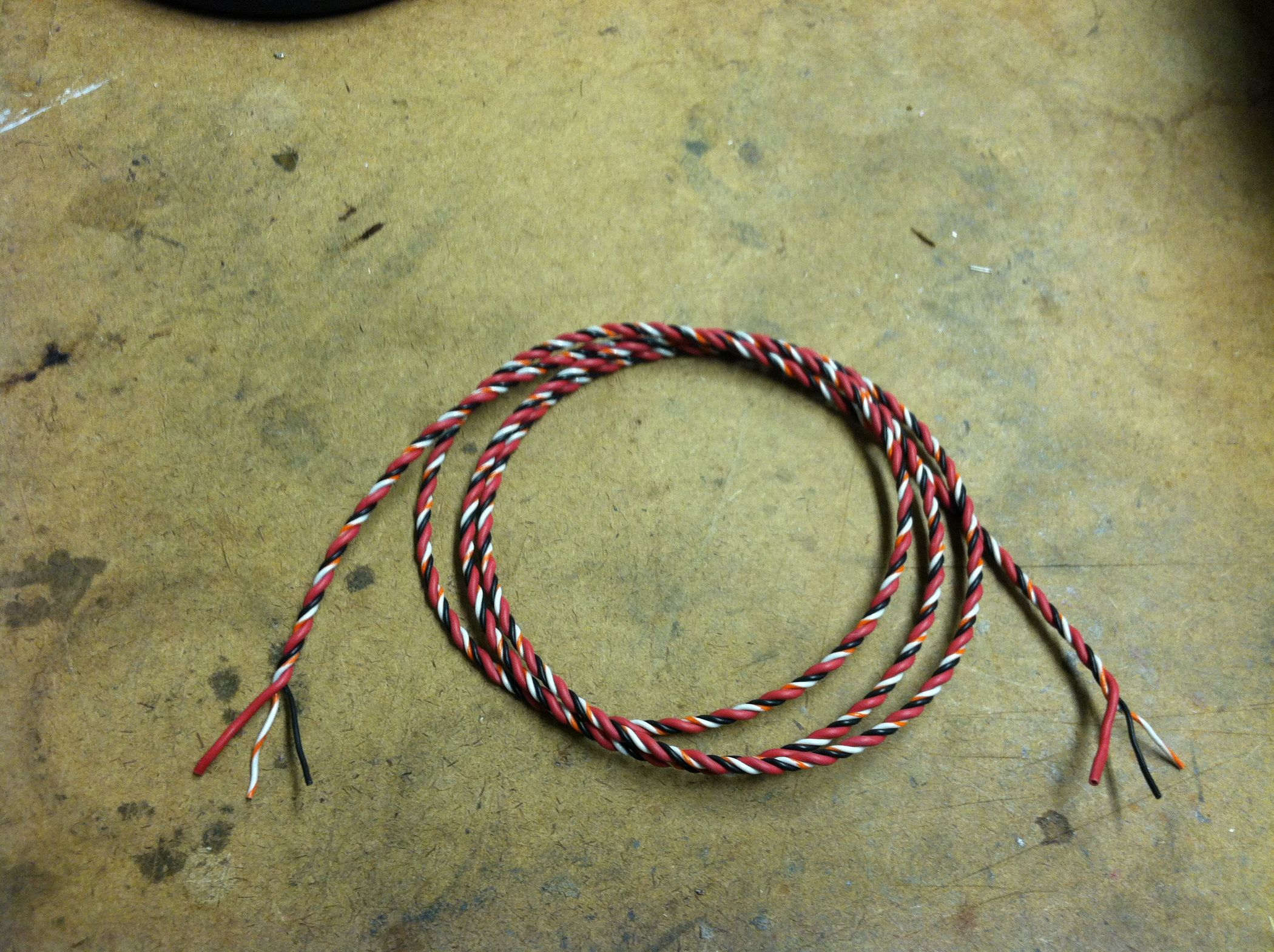 Reduce Clutter by Twisting Wires : 5 Steps (with Pictures) - Instructables
