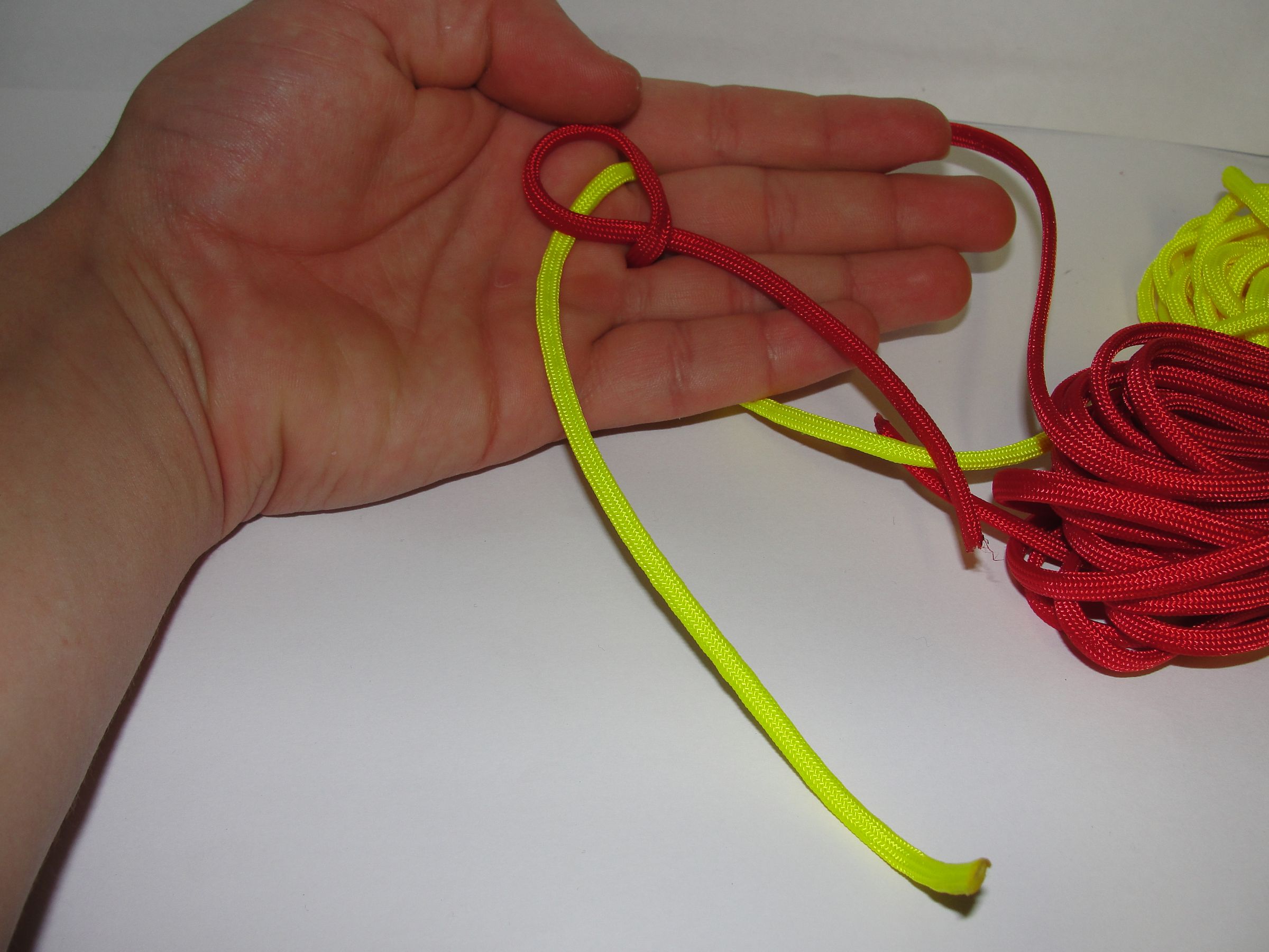 Paracord Knot Display Bord : 14 Steps - Instructables