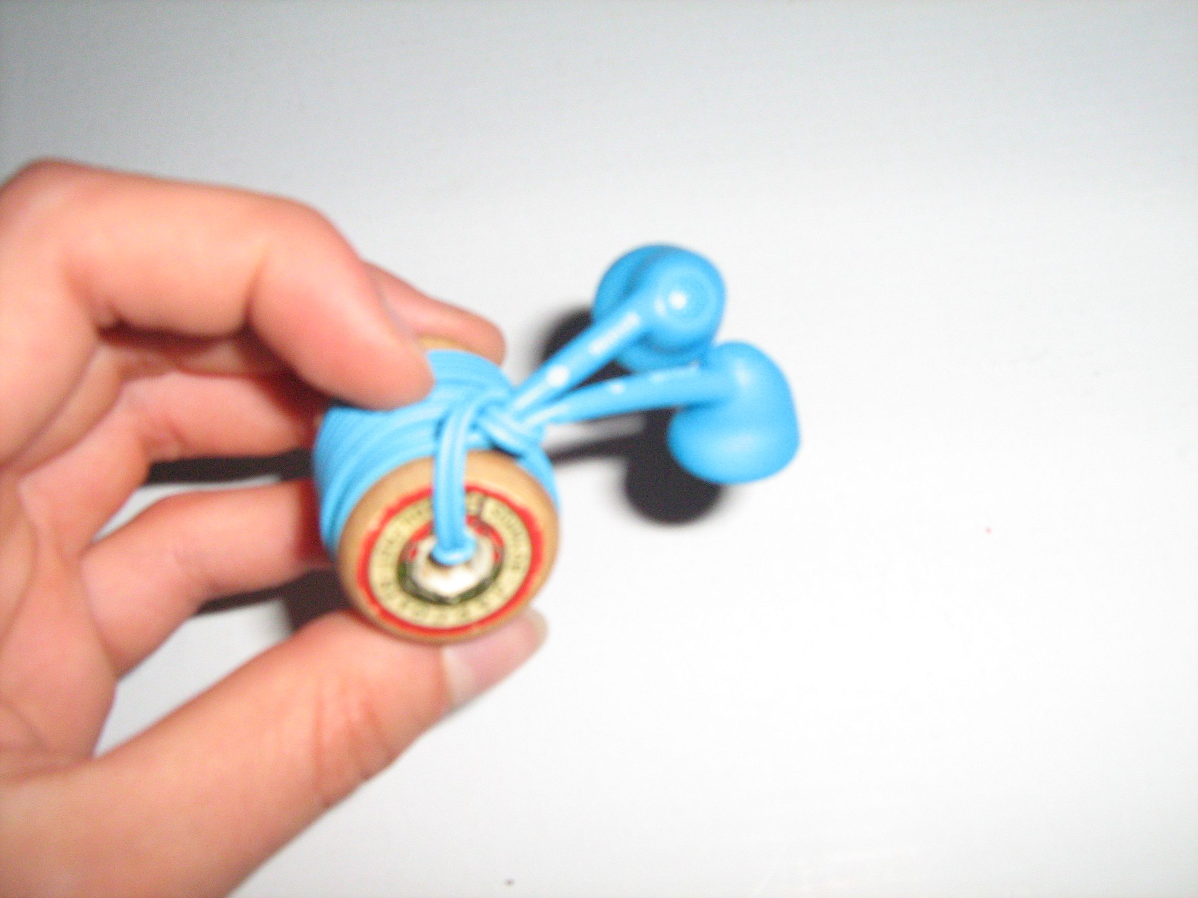 EASY Headphone Storage Hacks : 6 Steps (with Pictures) - Instructables