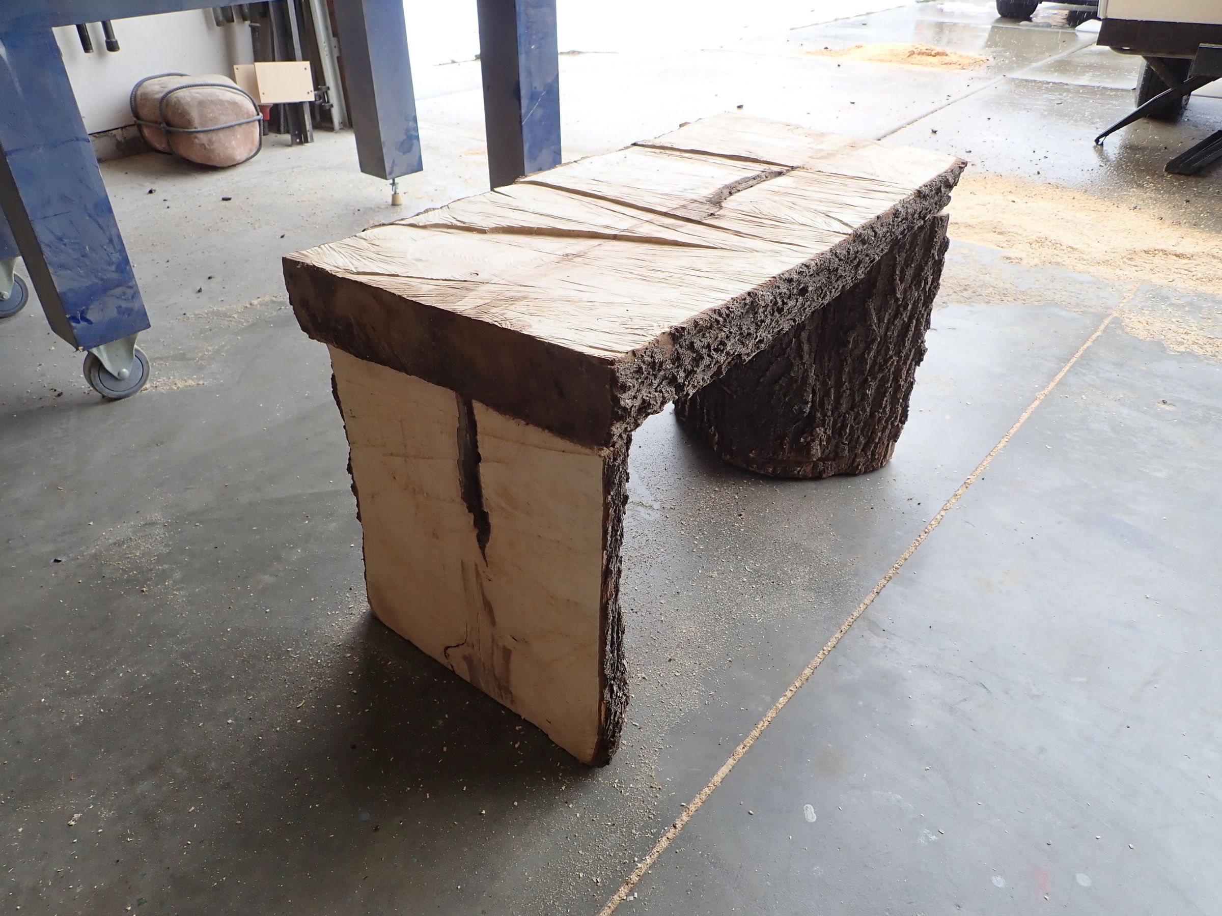 Simple Garden Bench From a Log : 11 Steps (with Pictures) - Instructables