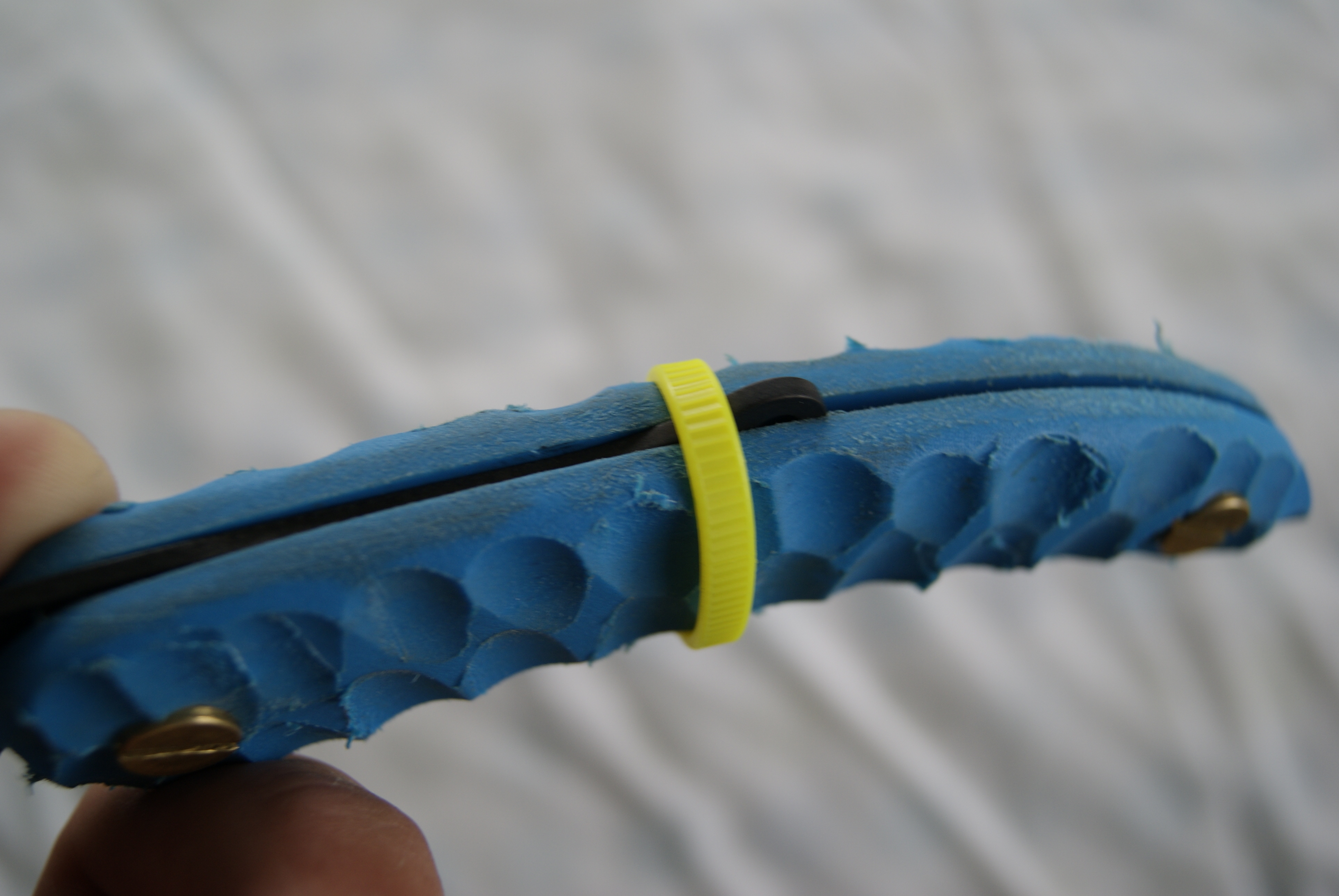 Temporary Lock for Friction Folders - Instructables