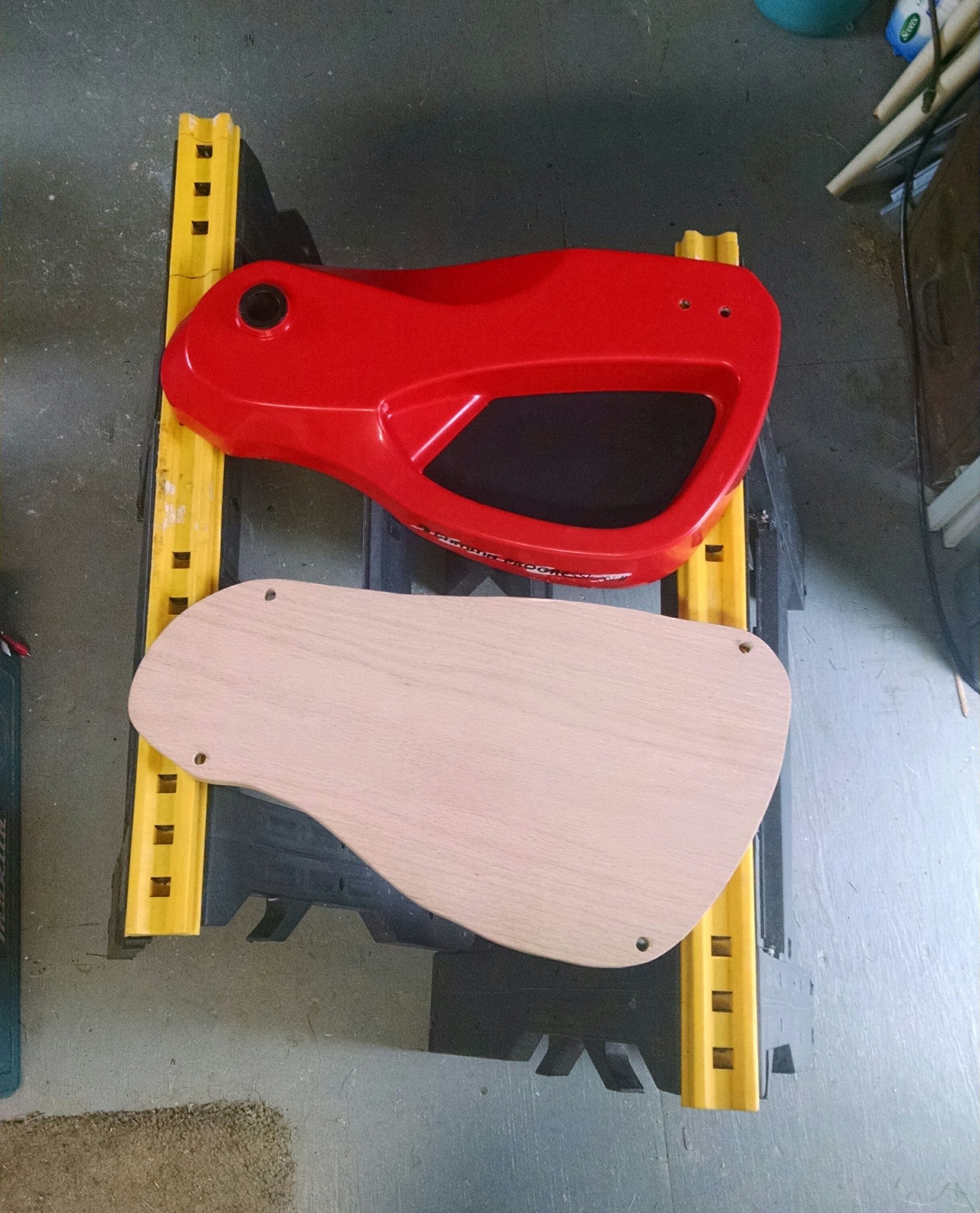 Gamma Progression 200 Racquet Stringer Stand : 4 Steps (with Pictures ...